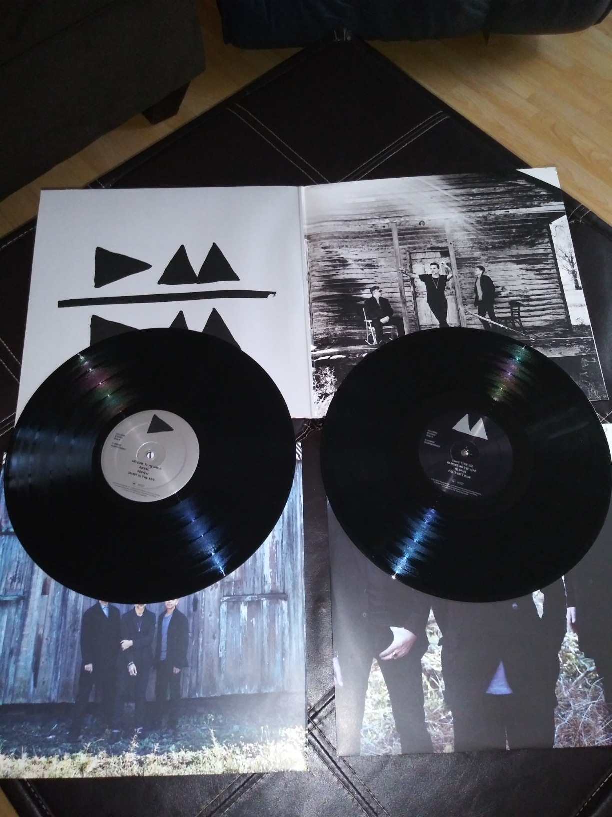 Amazon.com: Delta Machine: 4547366192889: Depeche Mode: Books