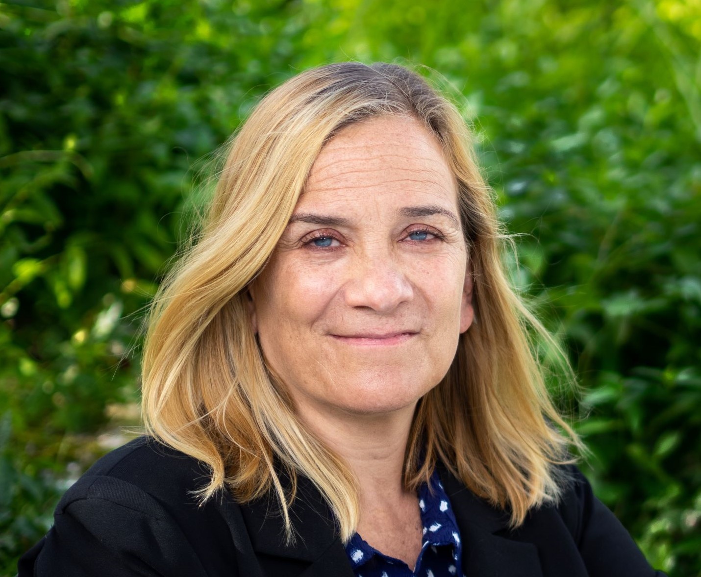 Rosalie Ham's Instagram, Twitter & Facebook on IDCrawl