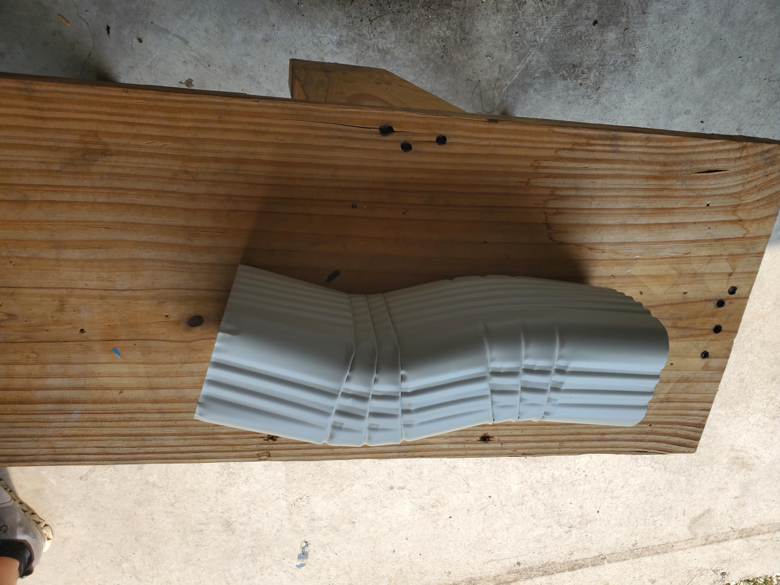 Amazon.com : 90° Gutter Elbow Roofing Gutter downspout Extension ...