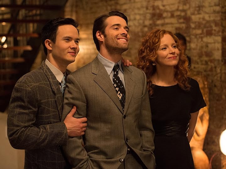 Amazon.com: The Interestings (4K UHD) : Lauren Ambrose, Katie Balen, Matt Barr, Jessica Collins ...