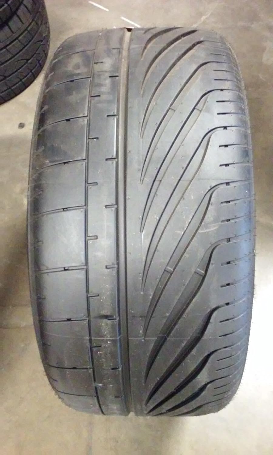 Amazon.com: TWO NEW 20 INCH 285/35-20 GOODYEAR EAGLE F1 SUPERCAR G:2 ...