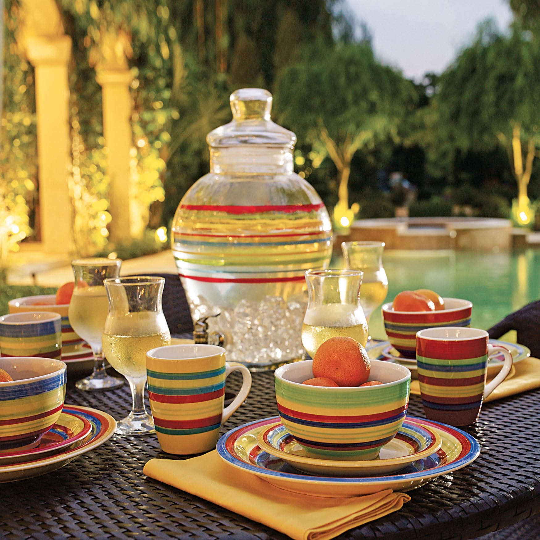 Snapklik.com : BrylaneHome 16 Piece Santa Fe Dinnerware Set