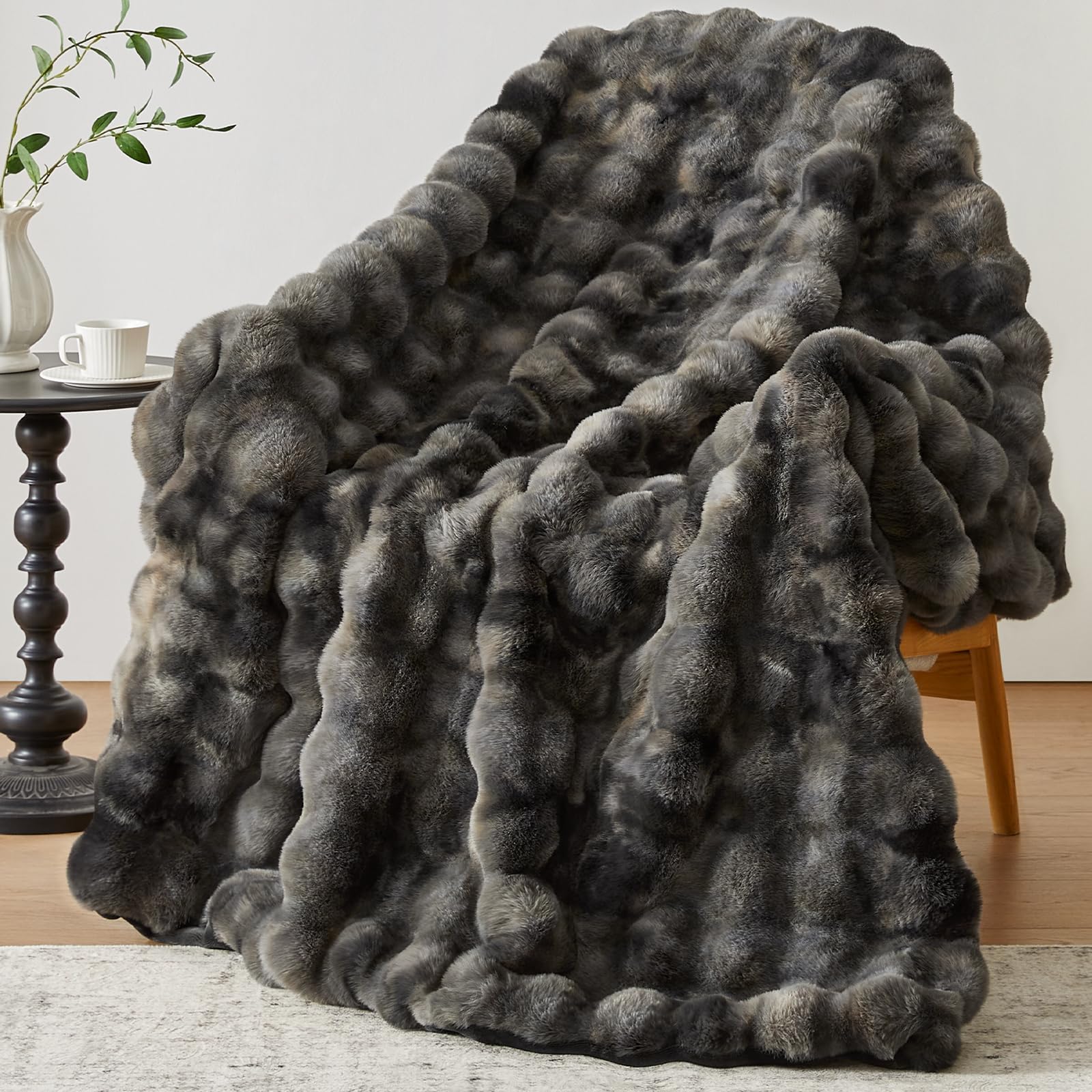 Amazon.com: Touchat Luxury 1000GSM Faux Fur Throw Blanket, Super Heavy ...