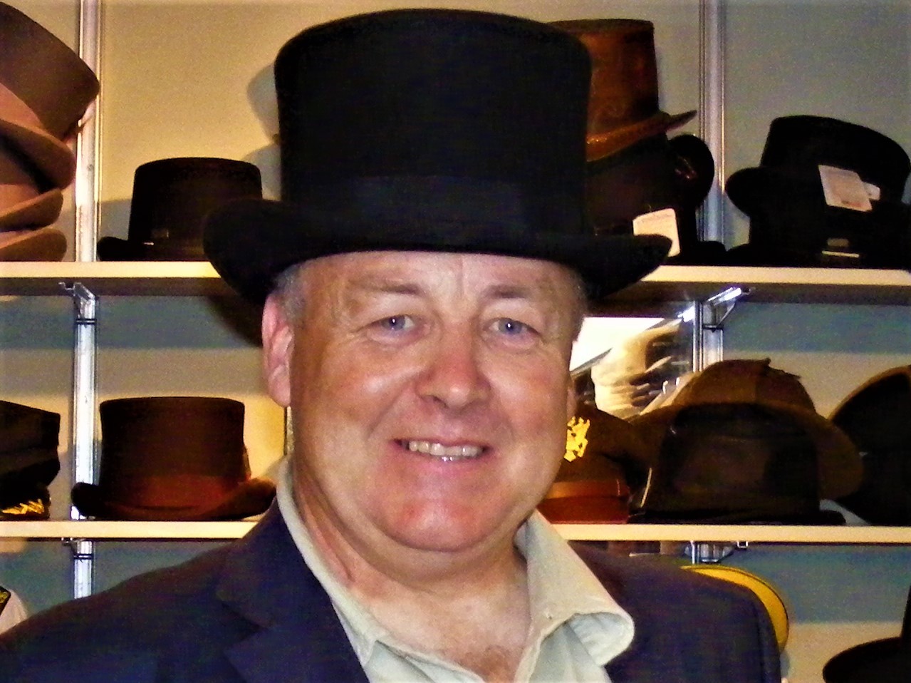 Amazon.co.uk: Stuart Phillips: books, biography, latest update