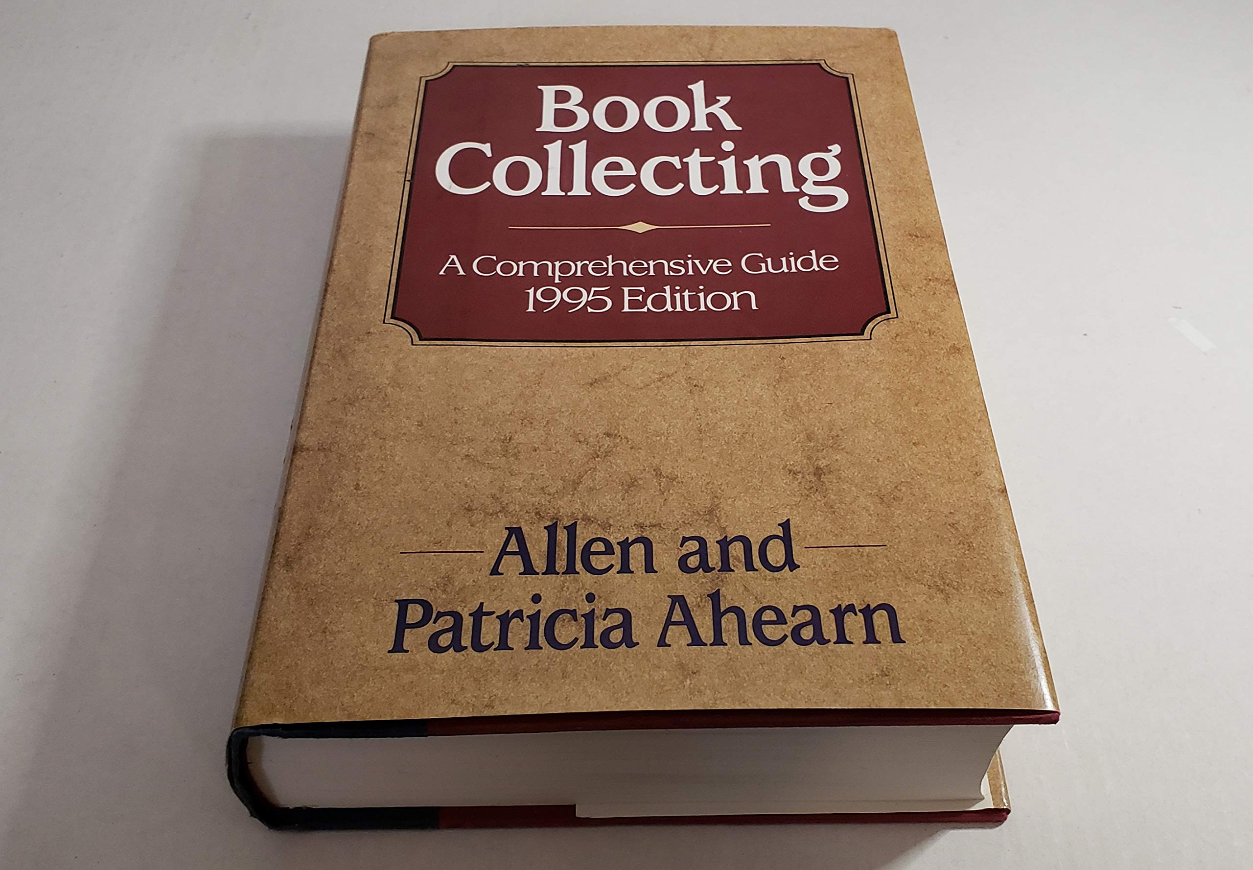 Book Collecting: Allen Ahearn, Patricia Ahearn: 9780399140495: Amazon ...