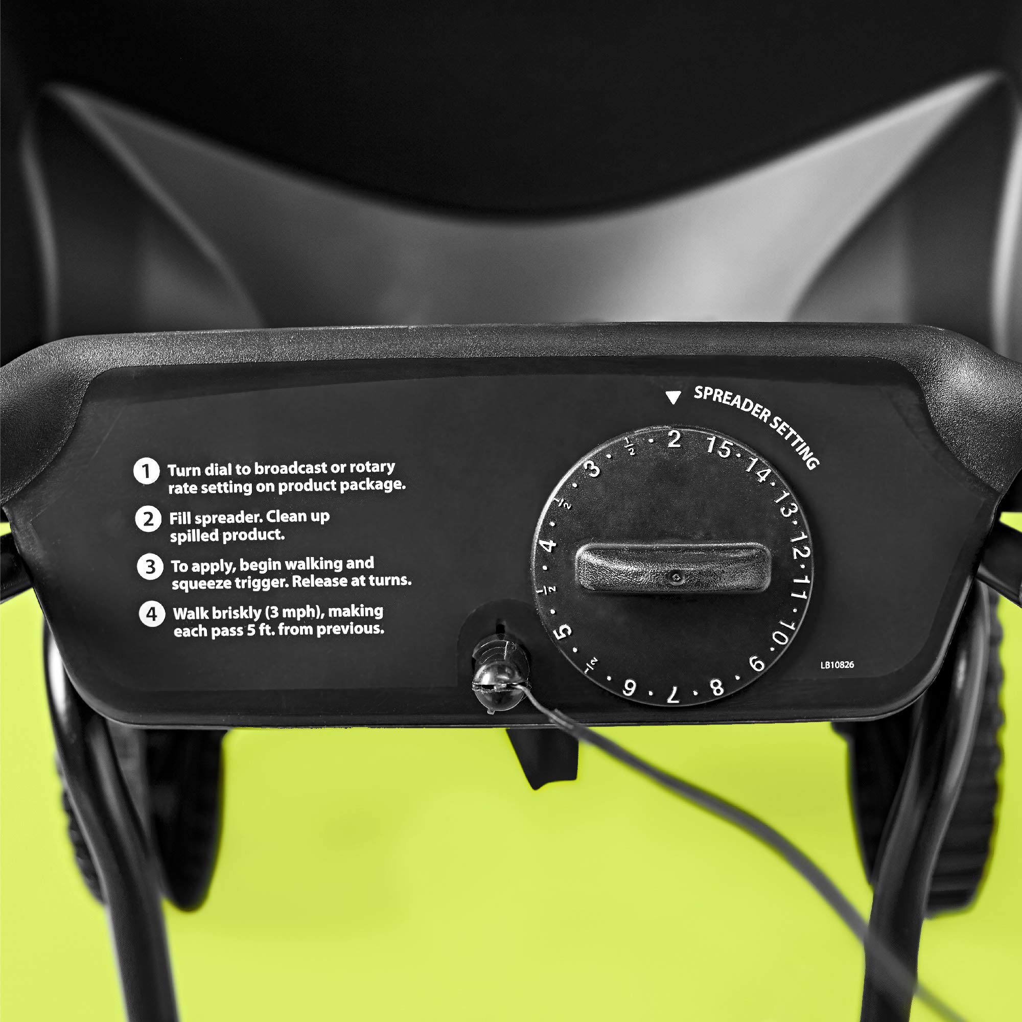 Scotts Turf Builder Triple Action - Weed Killer & Preventer, Lawn ...