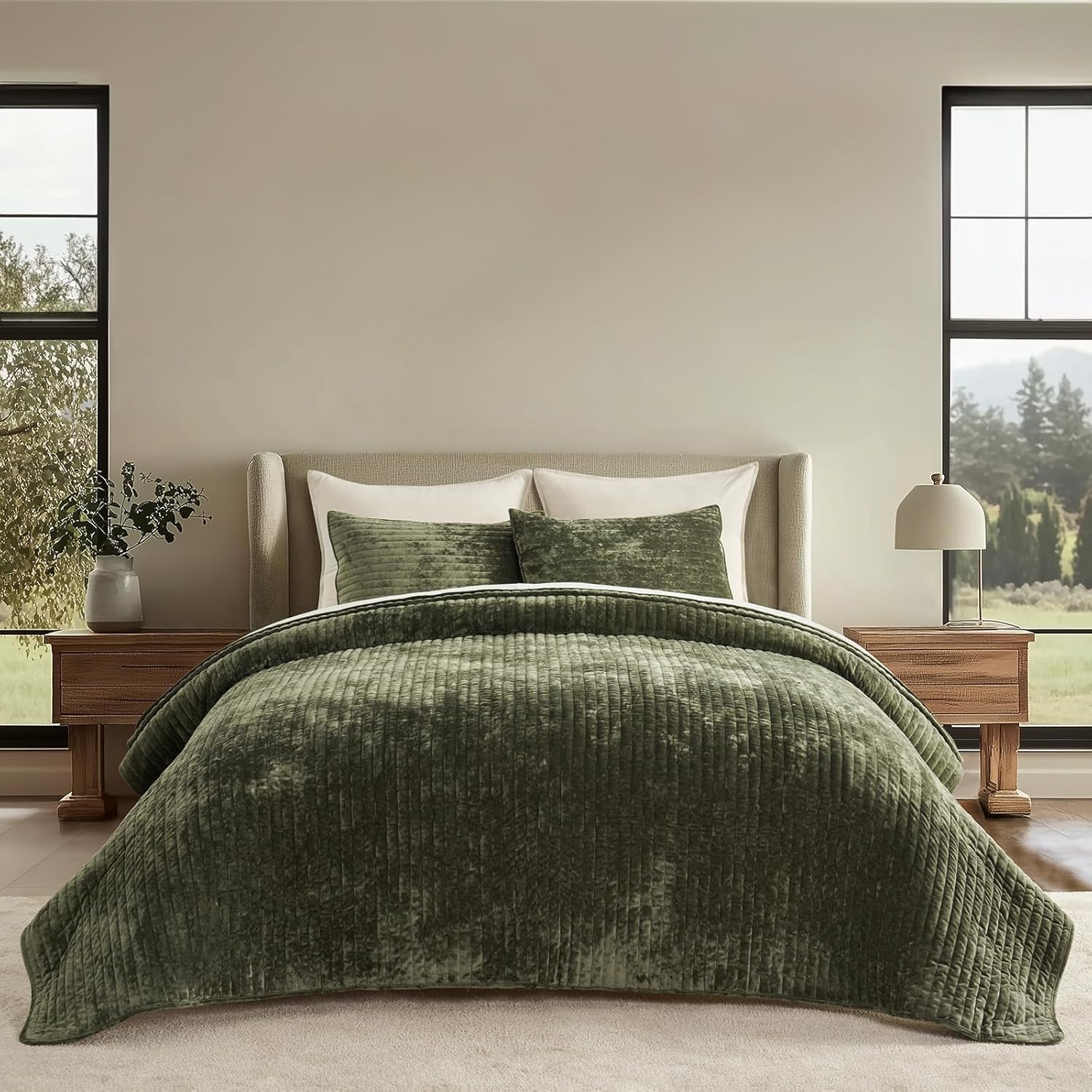 Amazon.com: EVERGRACE Velvet Quilt Set Queen Size, Luxurious Soft ...
