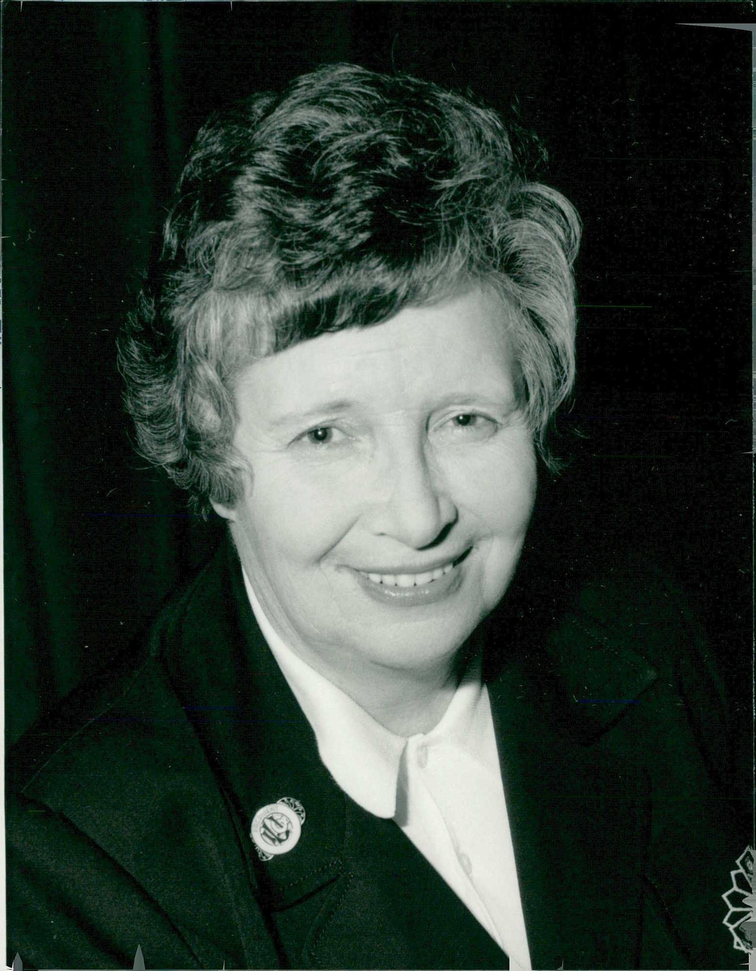 Maureen Garrett