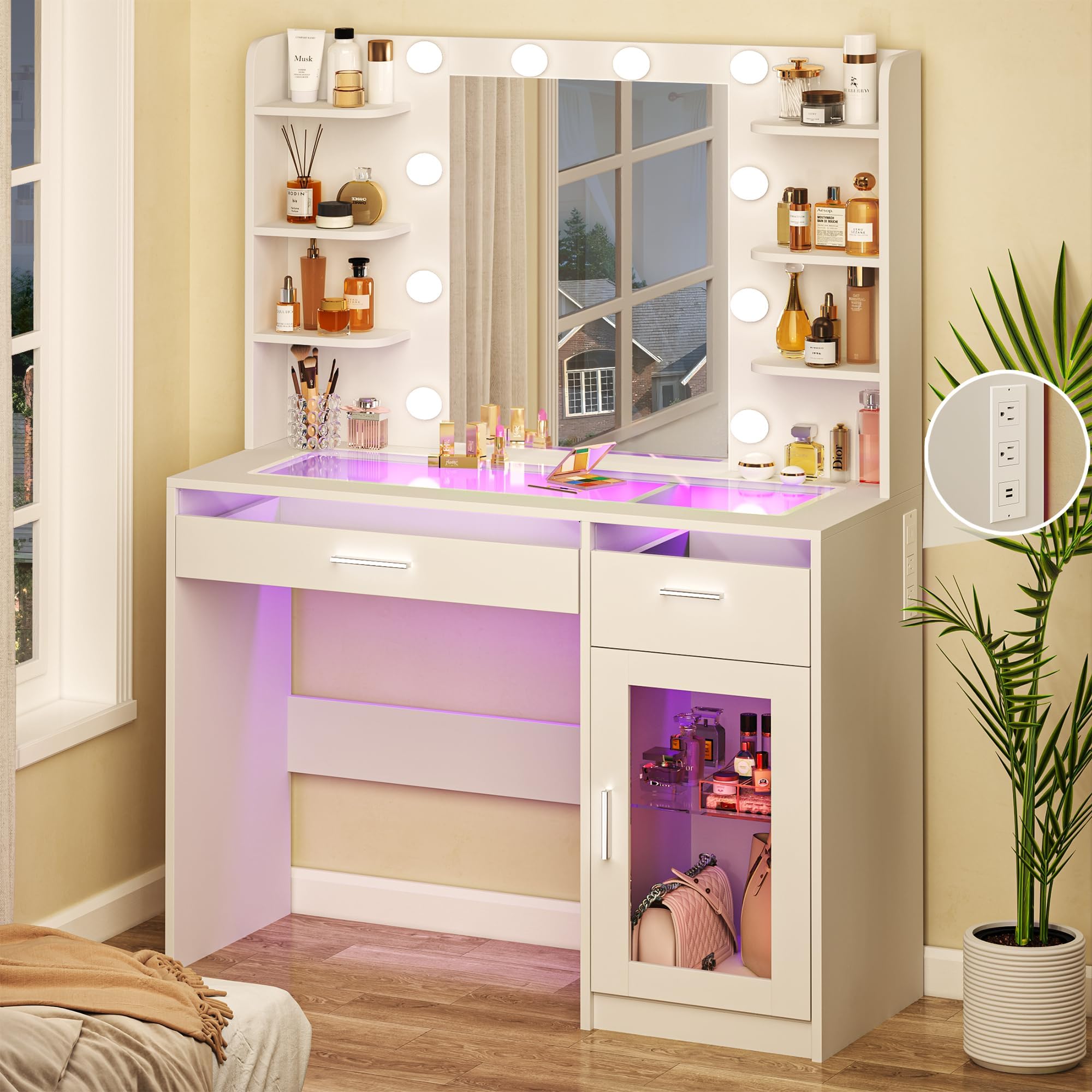 Amazon.com: Makeup Vanity Desk with Mirror and Lights, Small Vanity ...