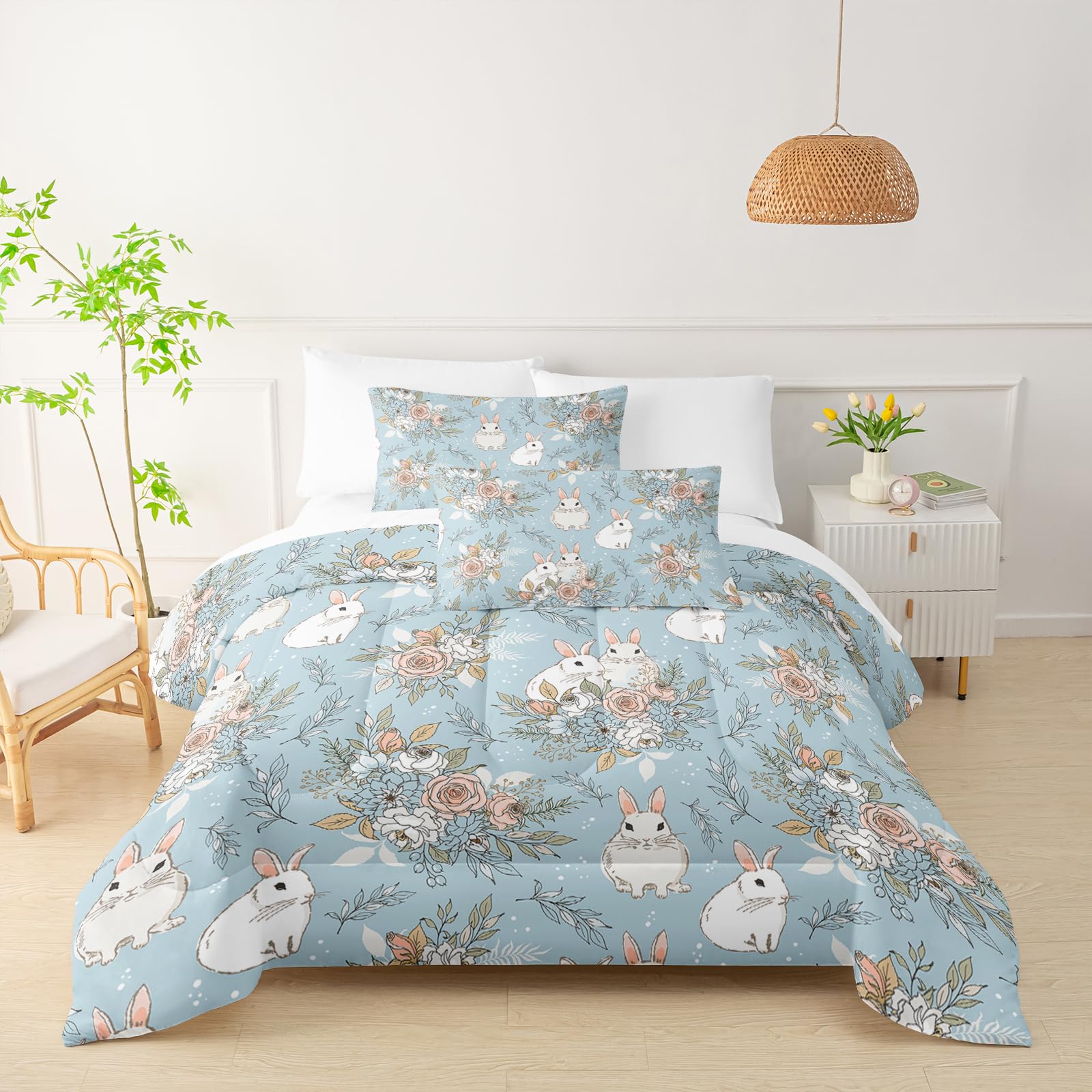 Amazon.com: QOOMO Kawaii Rabbit Comforter Set - 7pcs Bedding Sets Cute ...