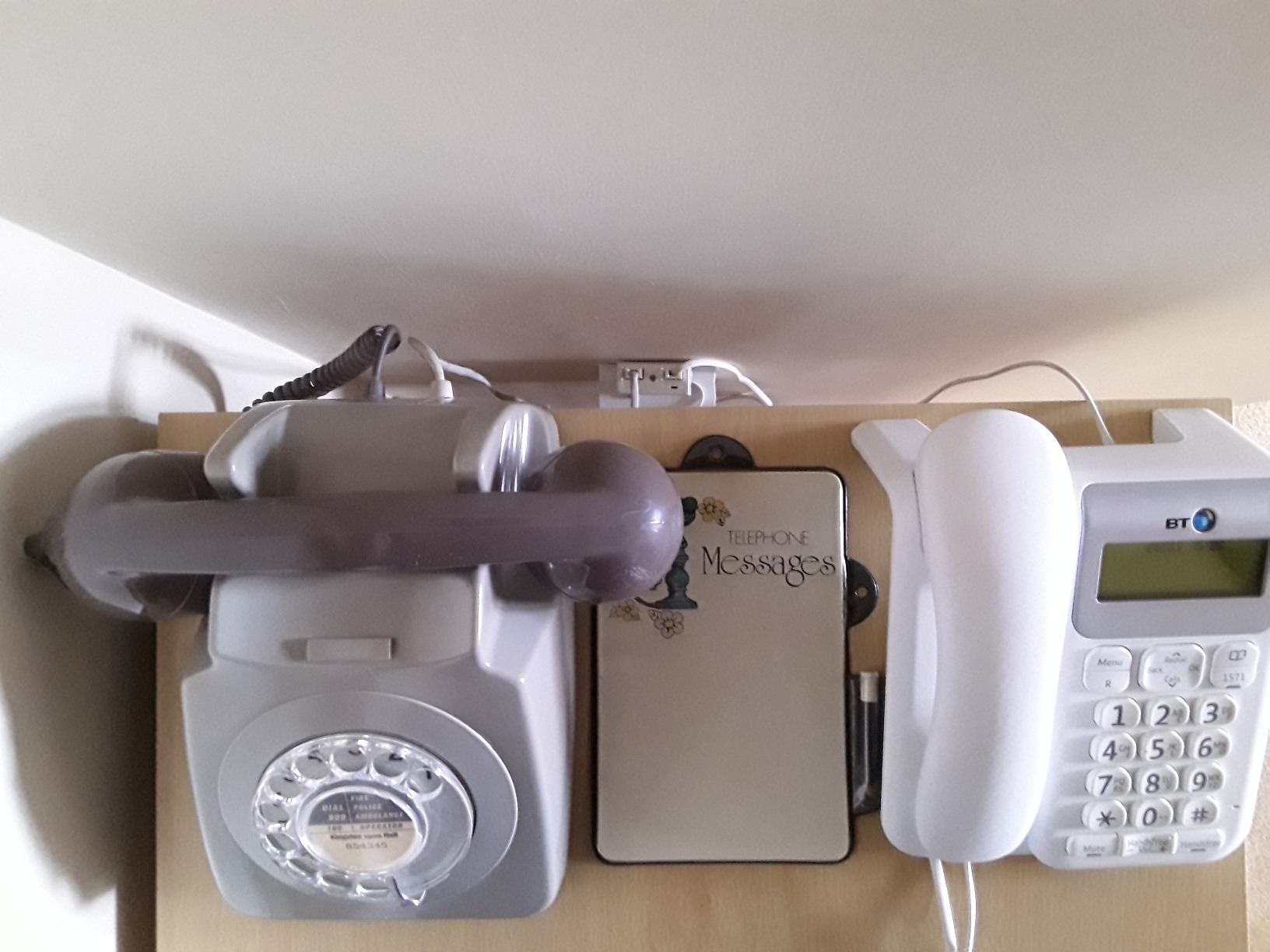 HSEAMALL One BT Plug to Two UK BT Telephone Socket Adapter Splitter ...