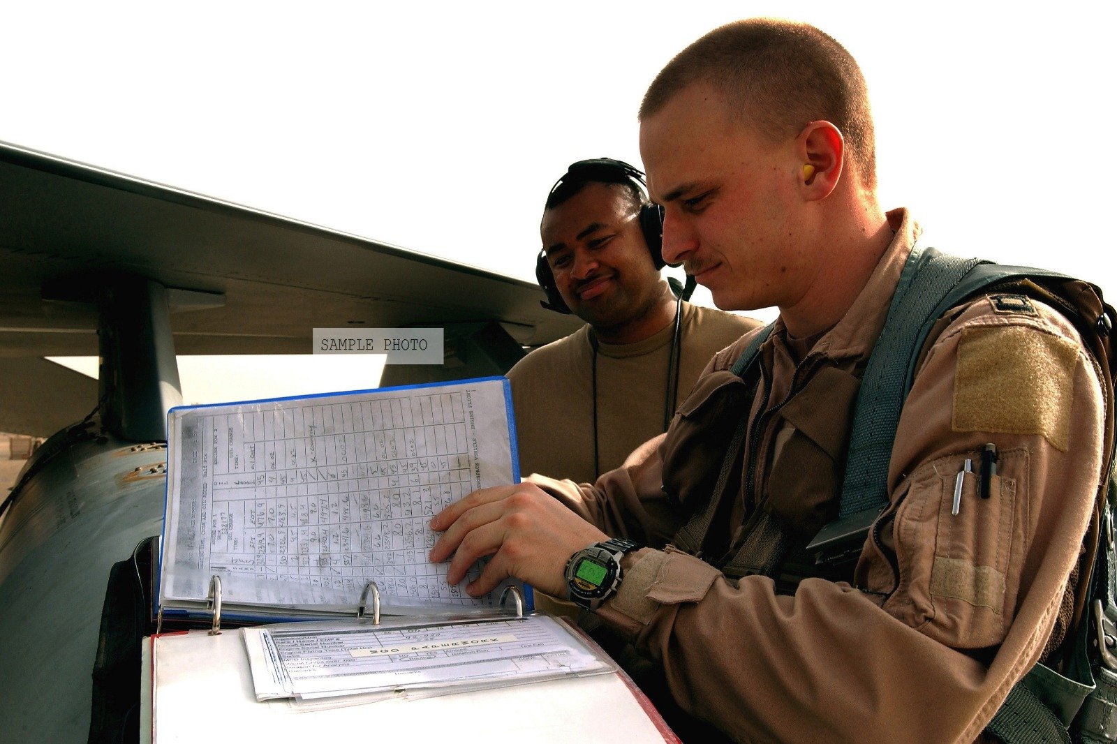 Buy Photo US Air Force (USAF) Captain (CPT) Dan Munter (foreground), F ...