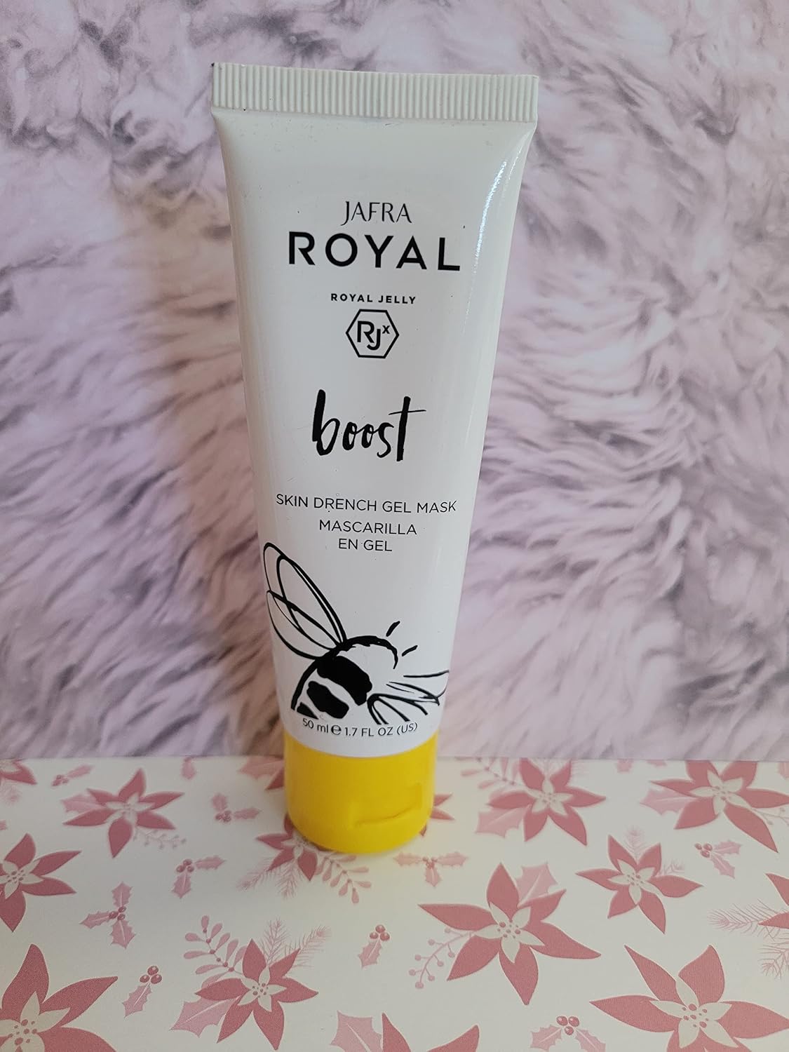 Amazon.com : JAFRA ROYAL Boost Skin Drench Gel Mask : Beauty & Personal ...