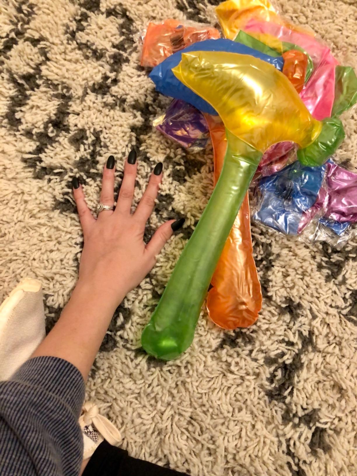 Amazon.com: ArtCreativity Neon Hammer Inflates, Set of 12, Fun ...