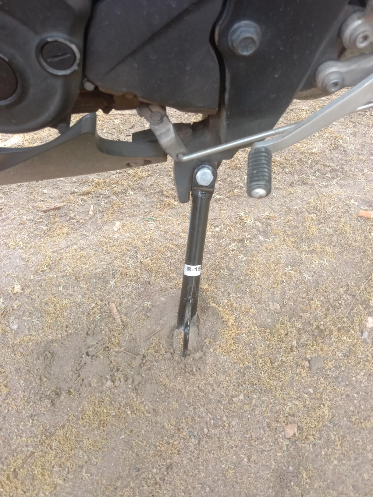 NIKAVI SS30 Side Stand Compatible for Yamaha R15 + NKVKC : Amazon.in ...