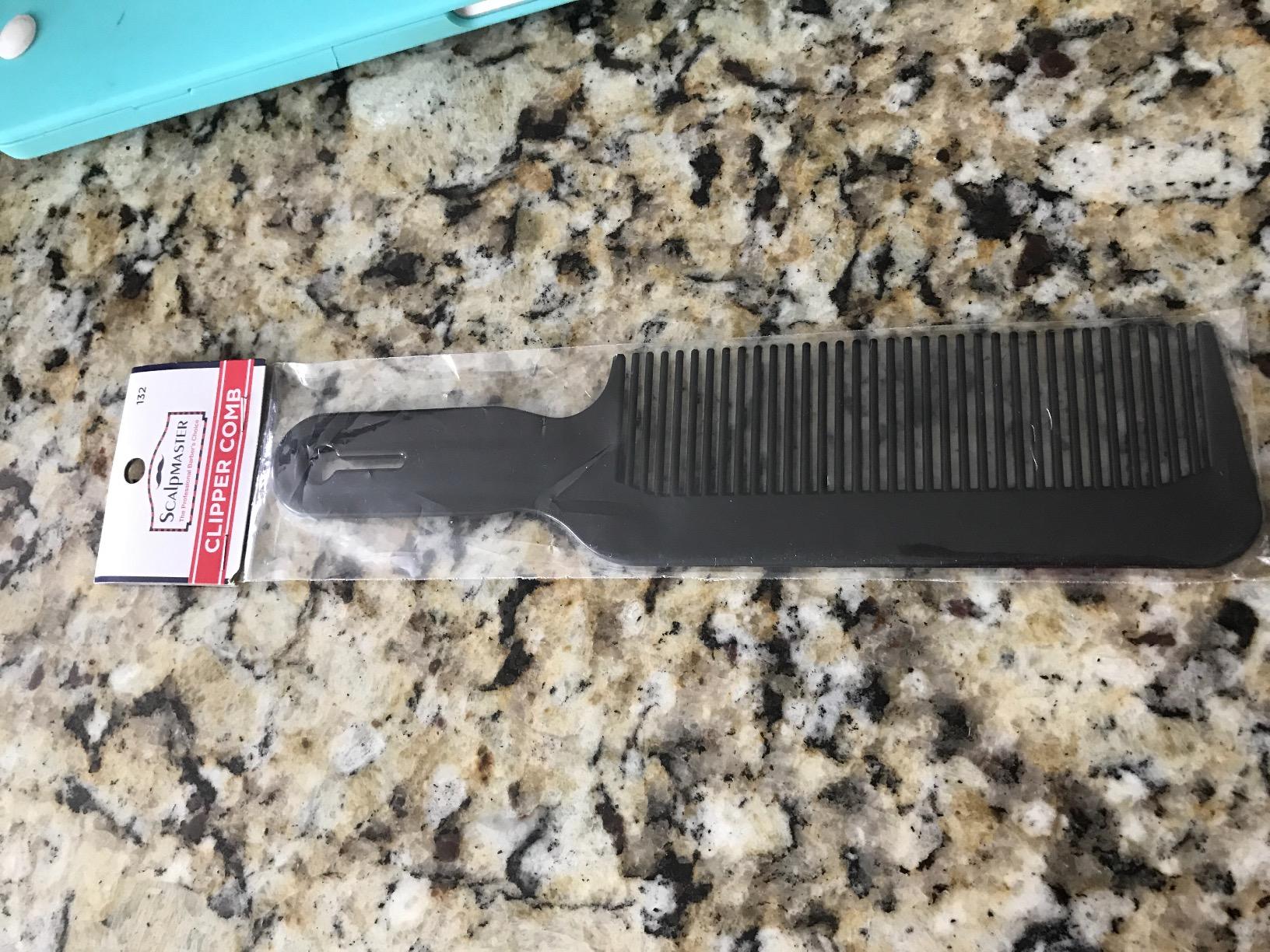 Amazon.com: Aristocrat 8-3/4" Flat Top Butch Comb / 12 Count (132 ...