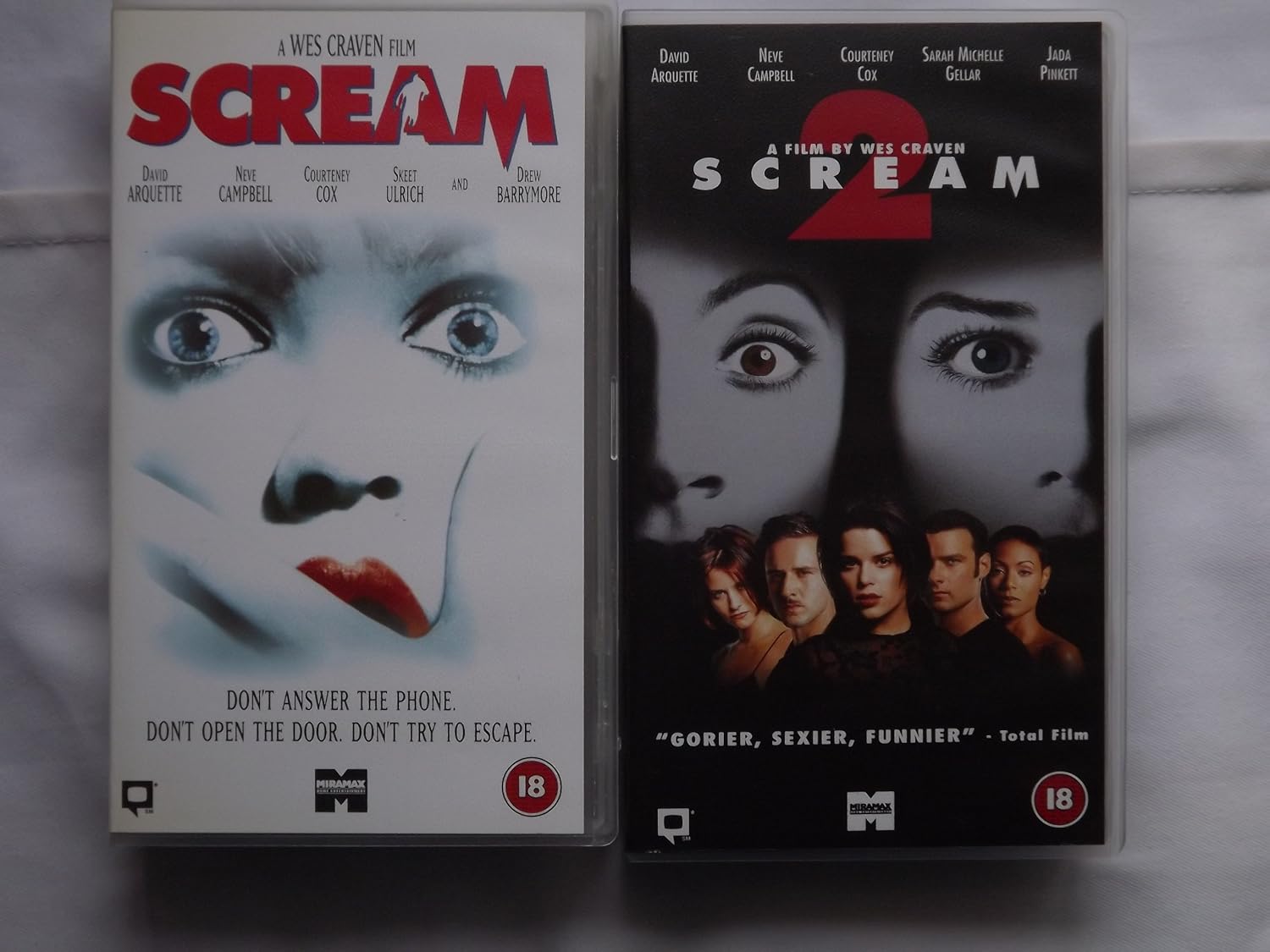 Scream 1 & 2 (Box Set) [VHS] [Import anglais]: Amazon.fr: DVD et Blu-ray