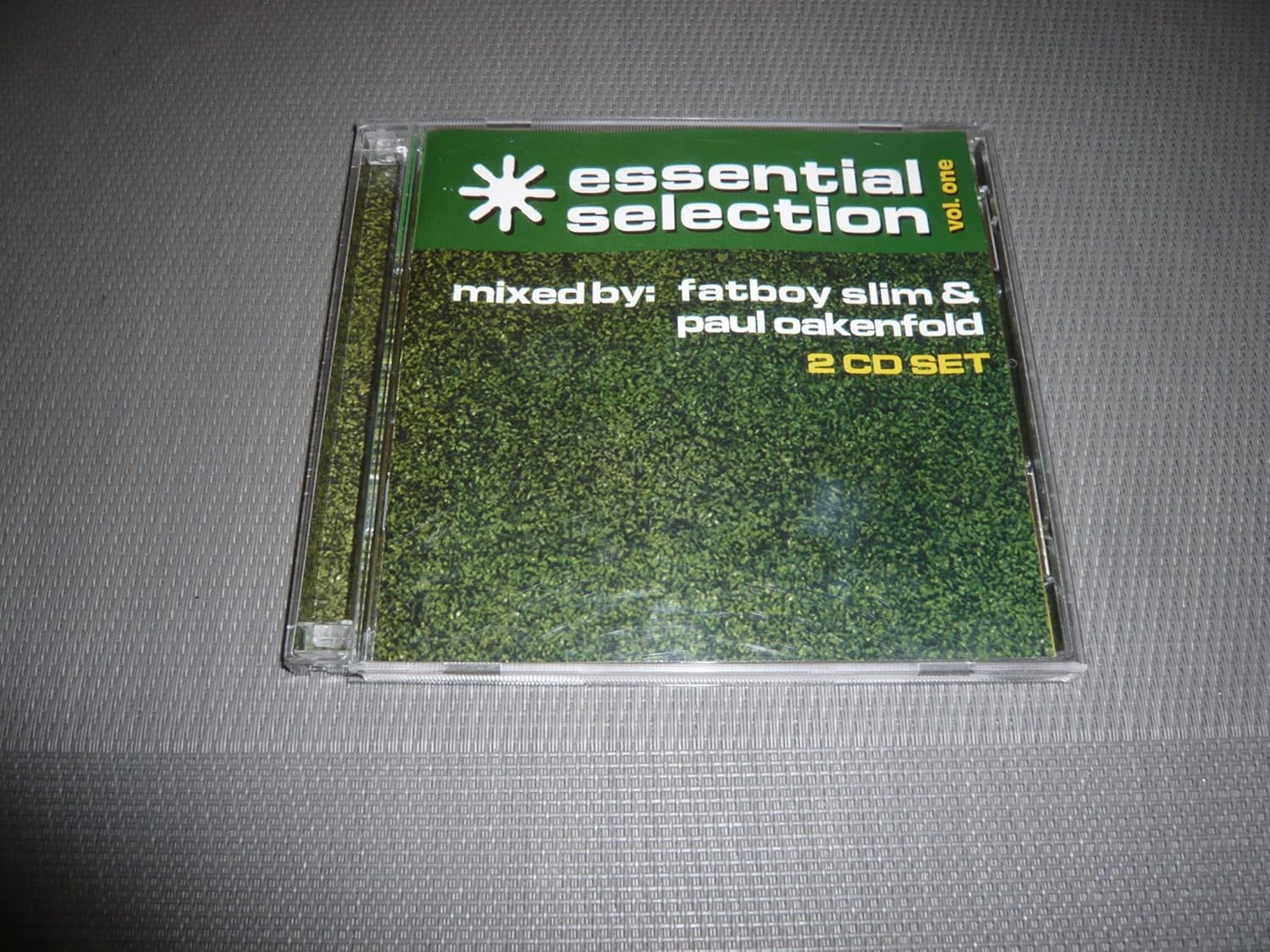 Essential Selection, Vol. 1: Essential Selection: Amazon.ca: Music