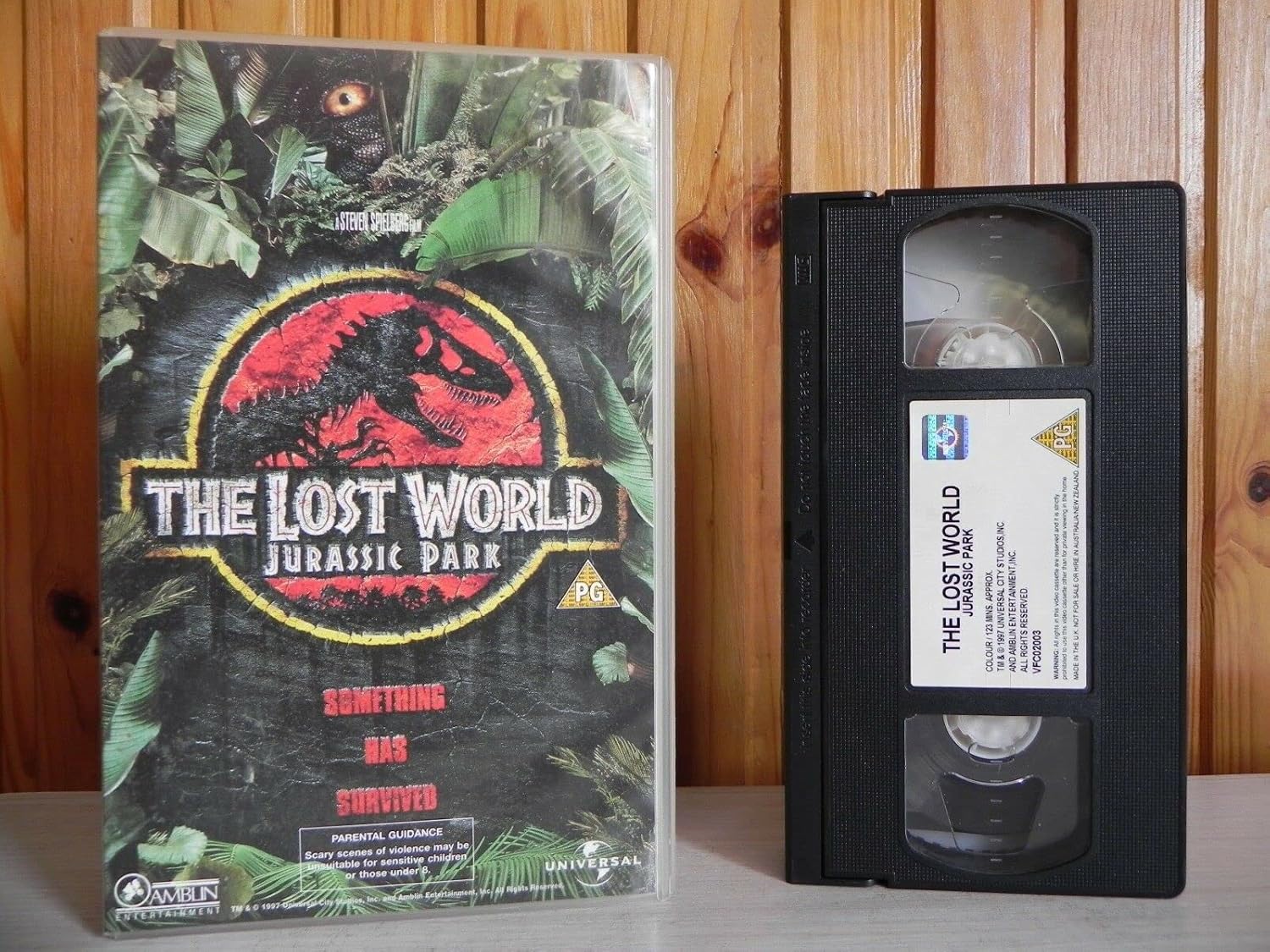 The Lost World - Jurassic Park 2: Amazon.co.uk: Jeff Goldblum, Julianne ...