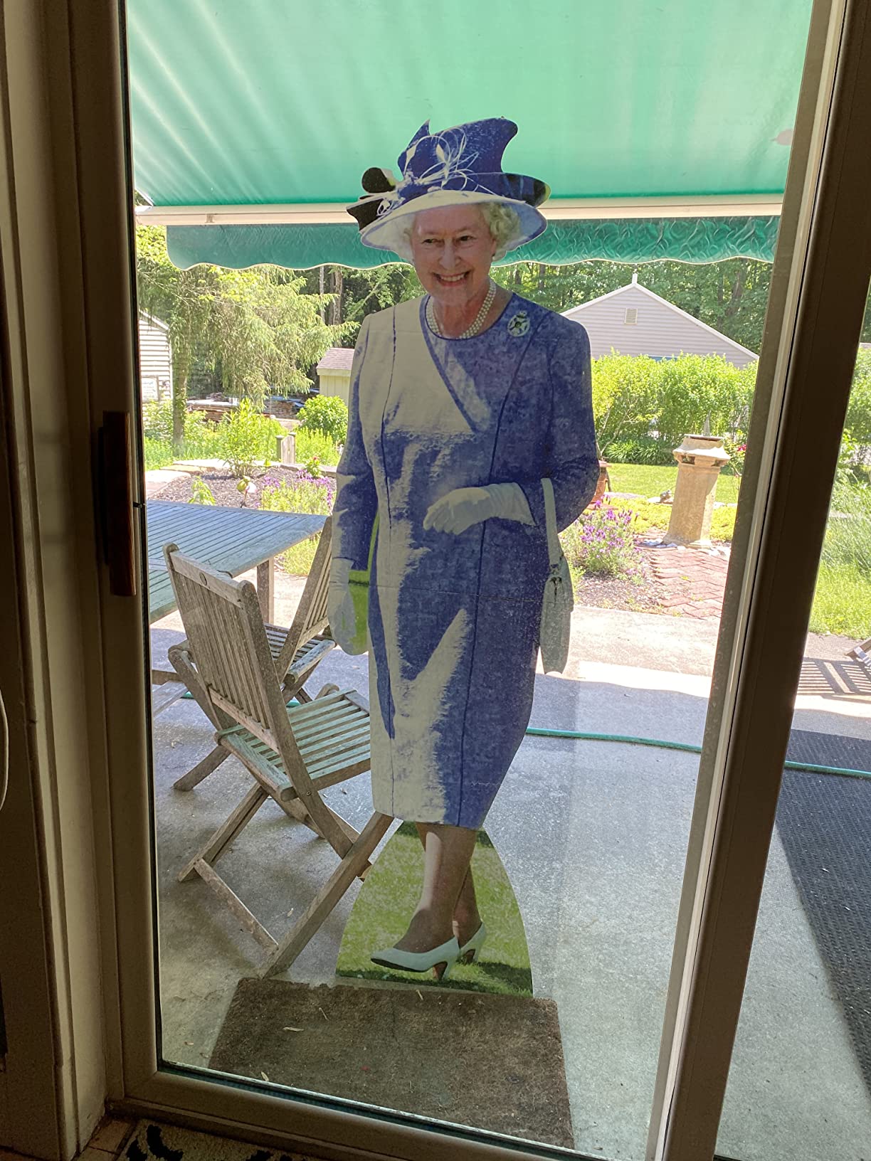 $12/mo - Finance Star Cutouts, Queen Elizabeth II in Lilac Dress, Life ...