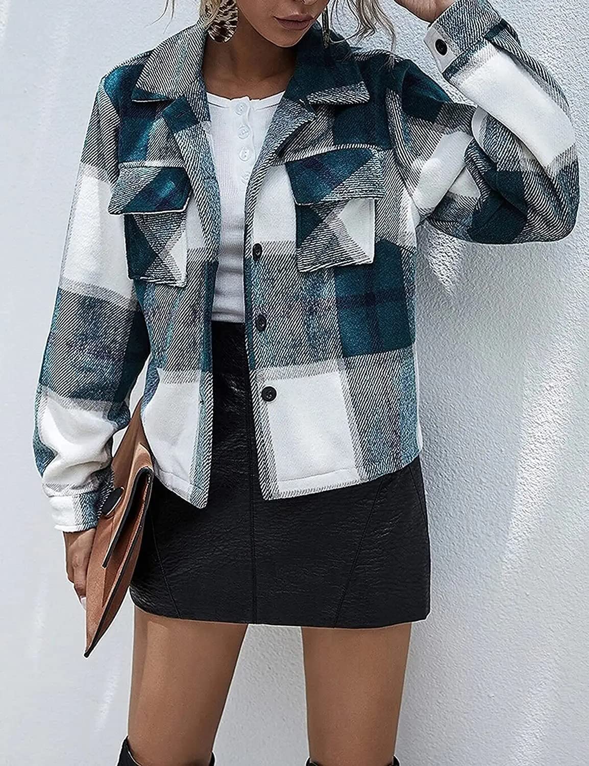 Binshre Womens Cropped Plaid Shacket Flannel Winter Long Sleeve Button ...