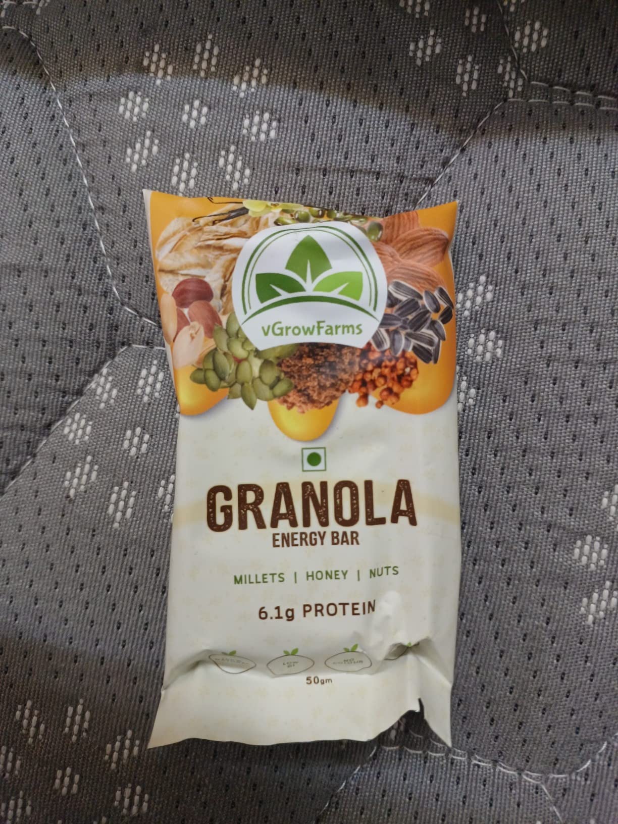 vGrowFarms Granola Energy Bar 50g [Pack of 8] Natural Protein, Fiber ...