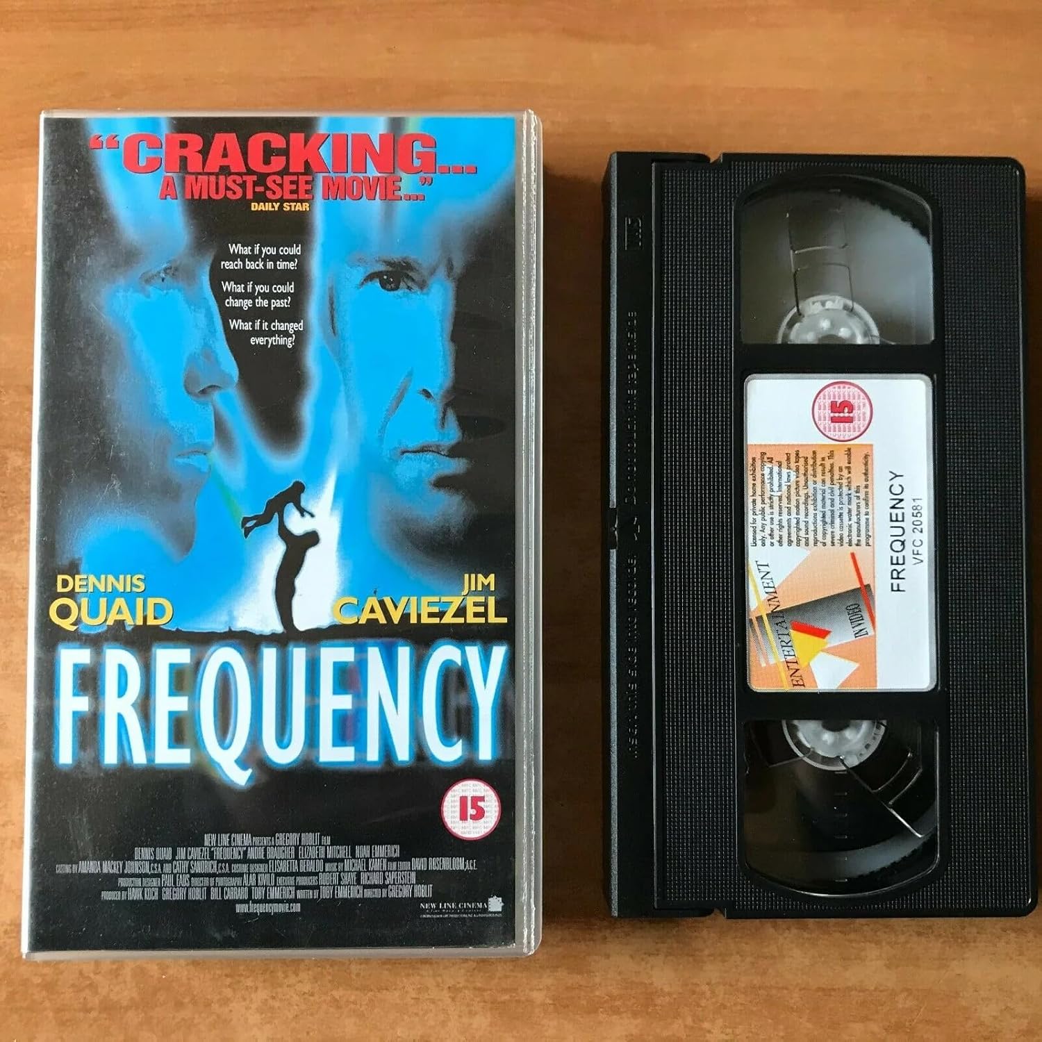 Frequency [VHS] : Dennis Quaid, Jim Caviezel, Andre Braugher, Elizabeth ...