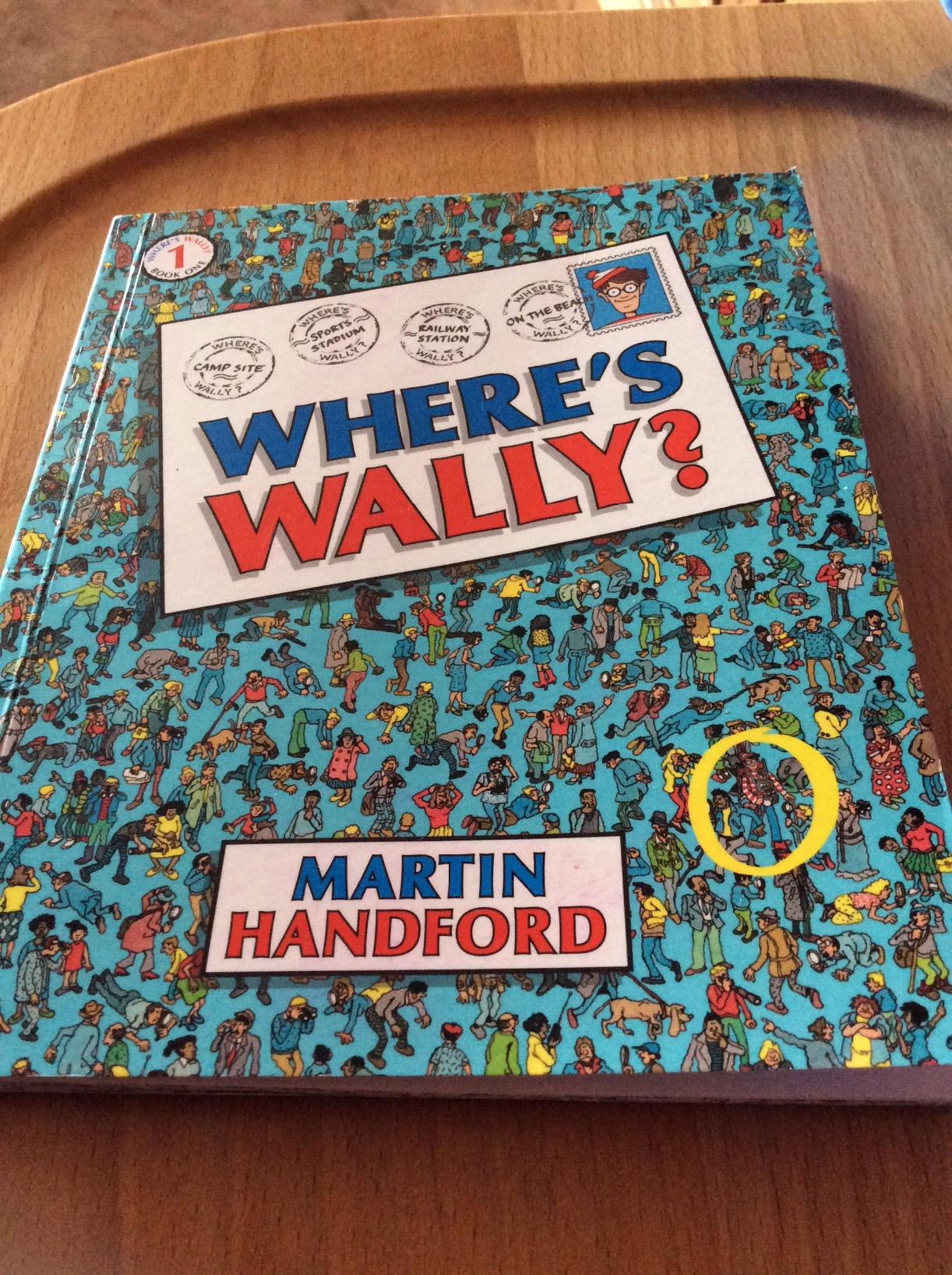 Where's Wally? (Mini Book) : Handford, Martin: Amazon.es: Libros
