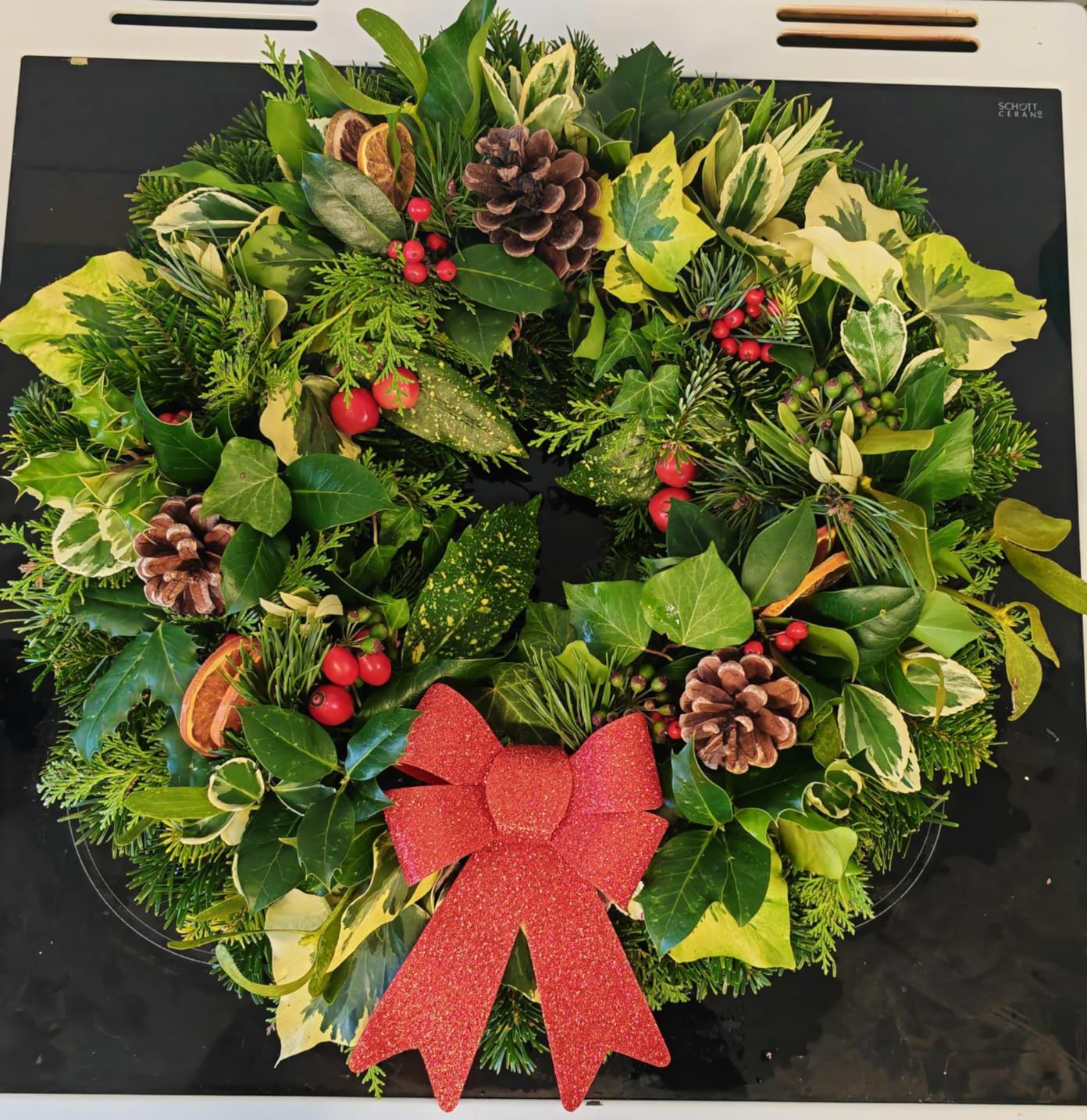 Box of 12 Oasis Foam Wreath Rings 14 (36cm) by Smithers Oasis : Amazon ...