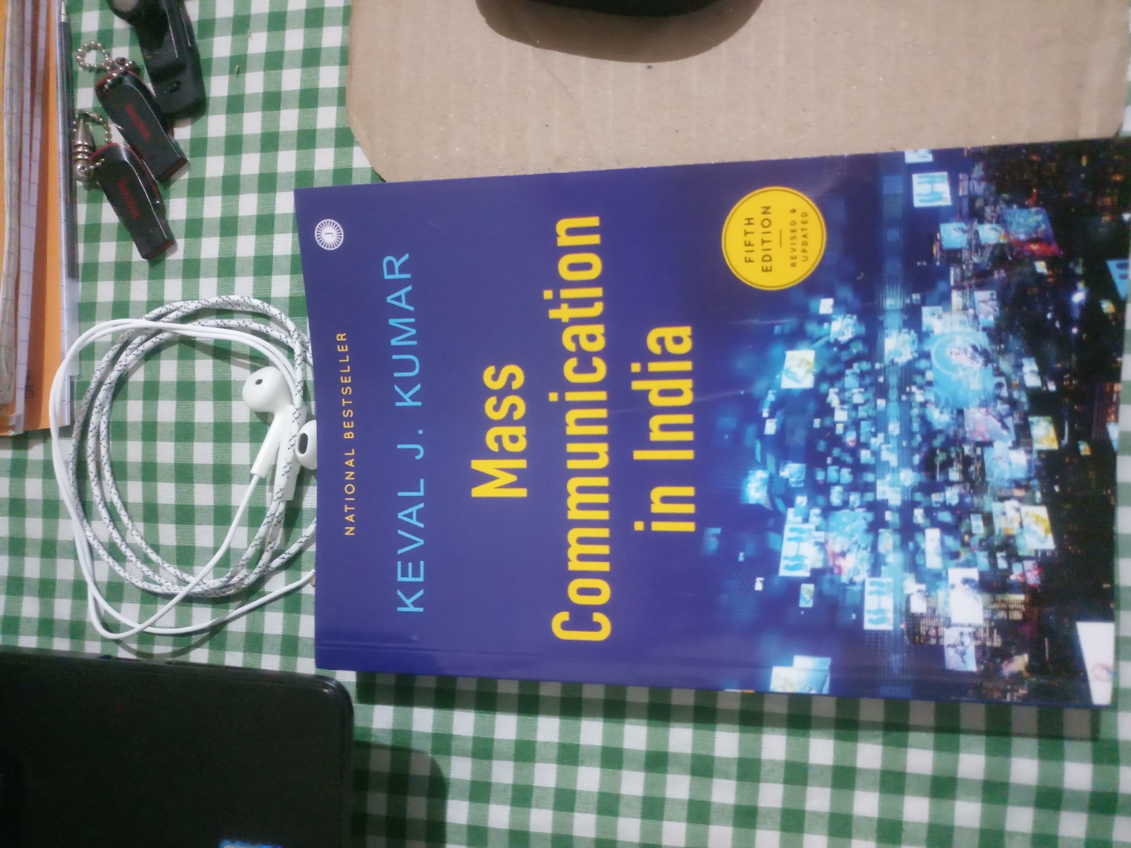 Mass Communication in India, 5th Edition : Keval J. Kumar: Amazon.in: Books
