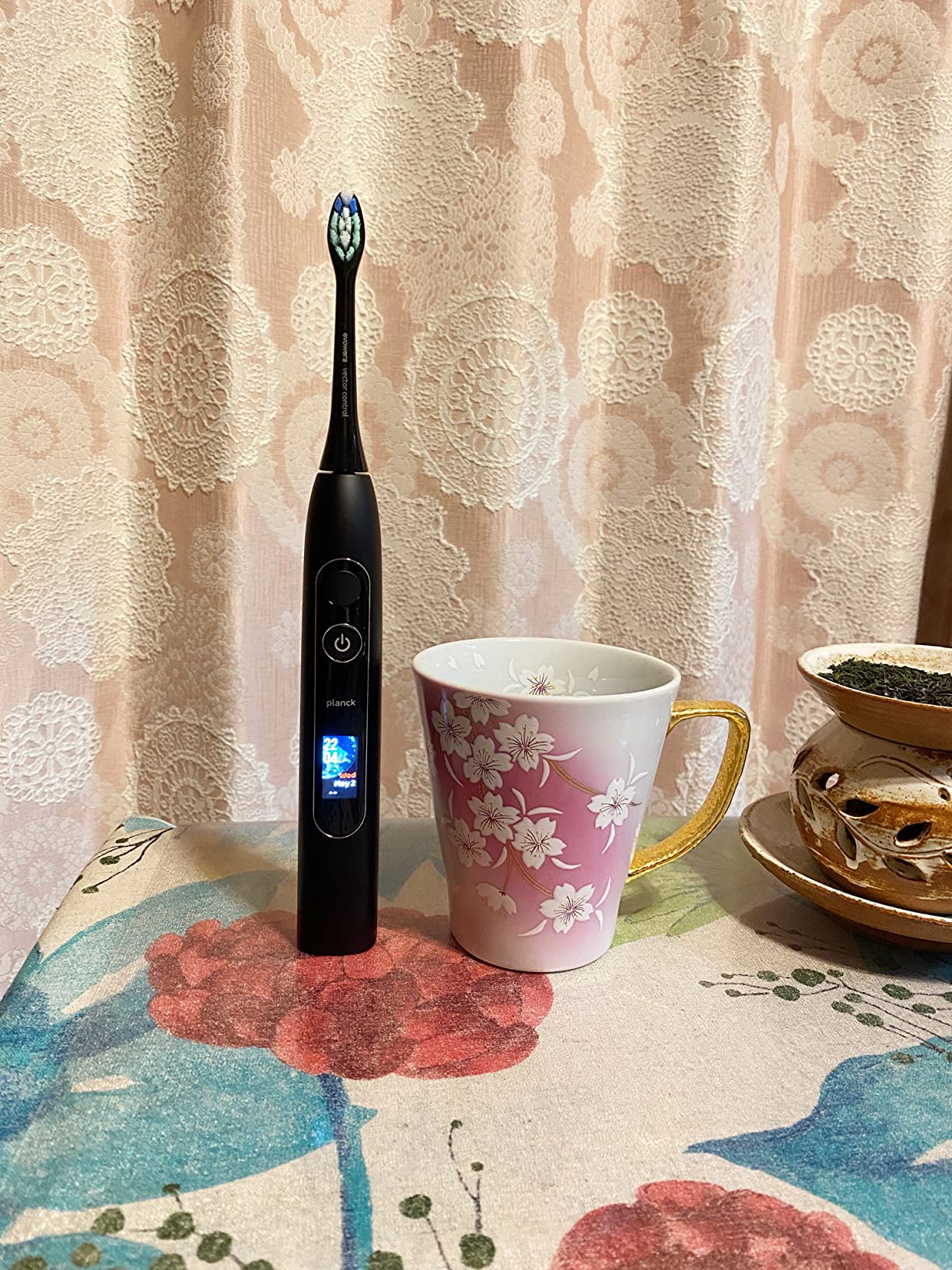 Amazon.co.jp: evowera 電動歯ブラシ 液晶画面で磨き残し確認 歯ブラシ 電動 6つモードと10段階の強さ設定 人工知能搭載 電動はぶらし アプリ連動 IPX7防水 音波歯 ...