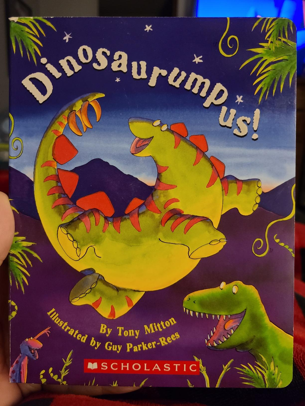 Dinosaurumpus!: Mitton, Tony, Parker-Rees, Guy: 9780439395168: Amazon ...