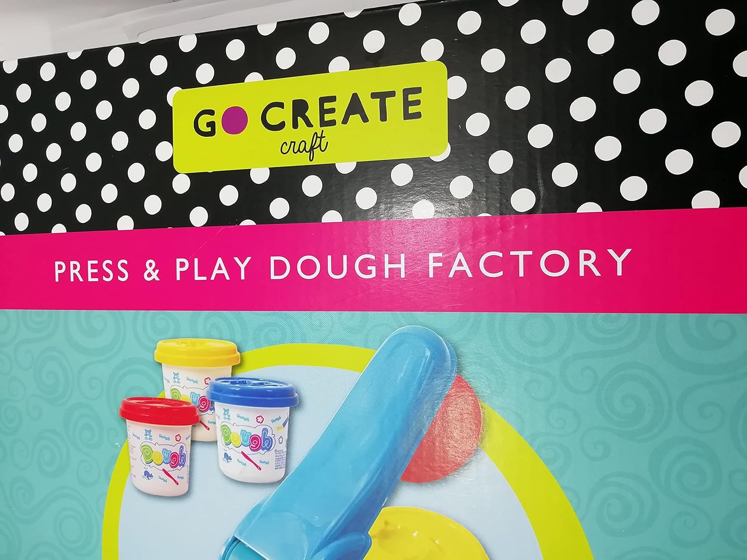 Go Create CRAFT PRESS & PLAY DOUGH FACTORY DOUGH AND ACCESSORIES ...