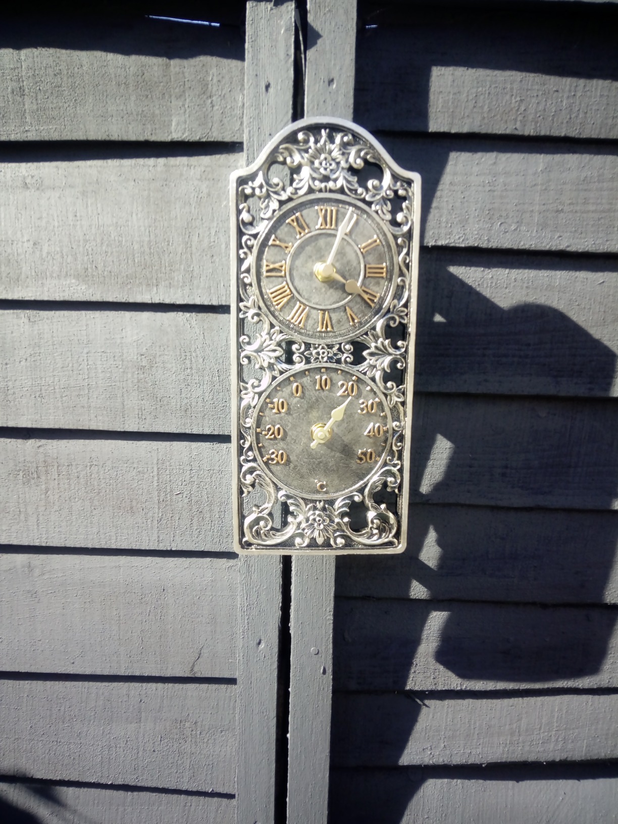 Homezone® Large Vintage Retro Style Home/Garden Indoor/Outdoor Wall ...