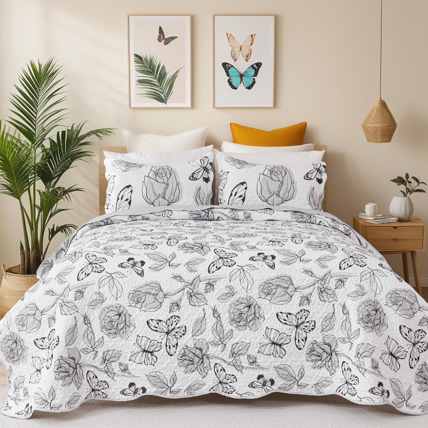 Amazon.com: Kindred Home Butterfly Quilt Queen Bedding Sets ...