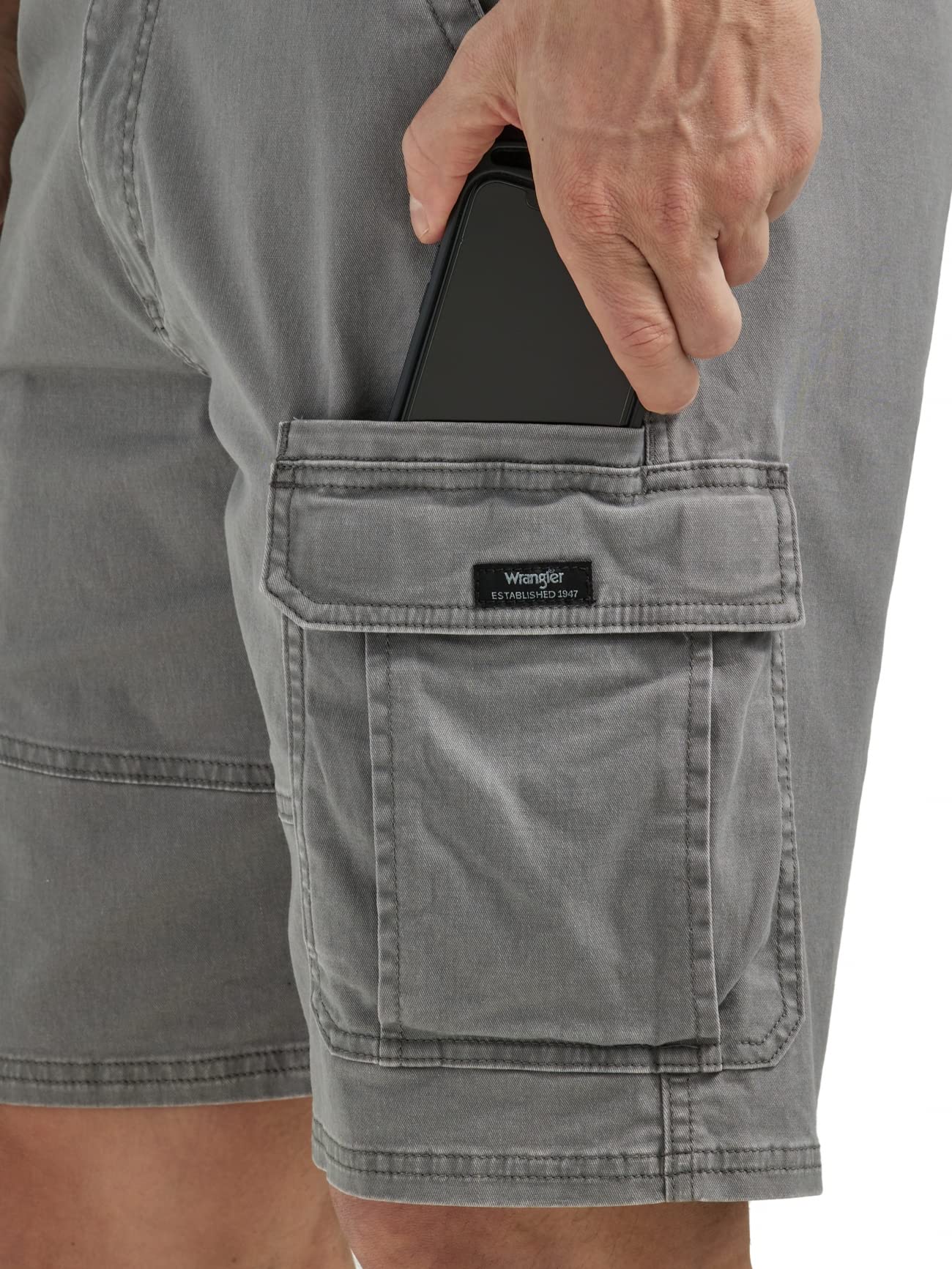 Snapklik.com : Wrangler Authentics Mens Classic Cargo Stretch Short