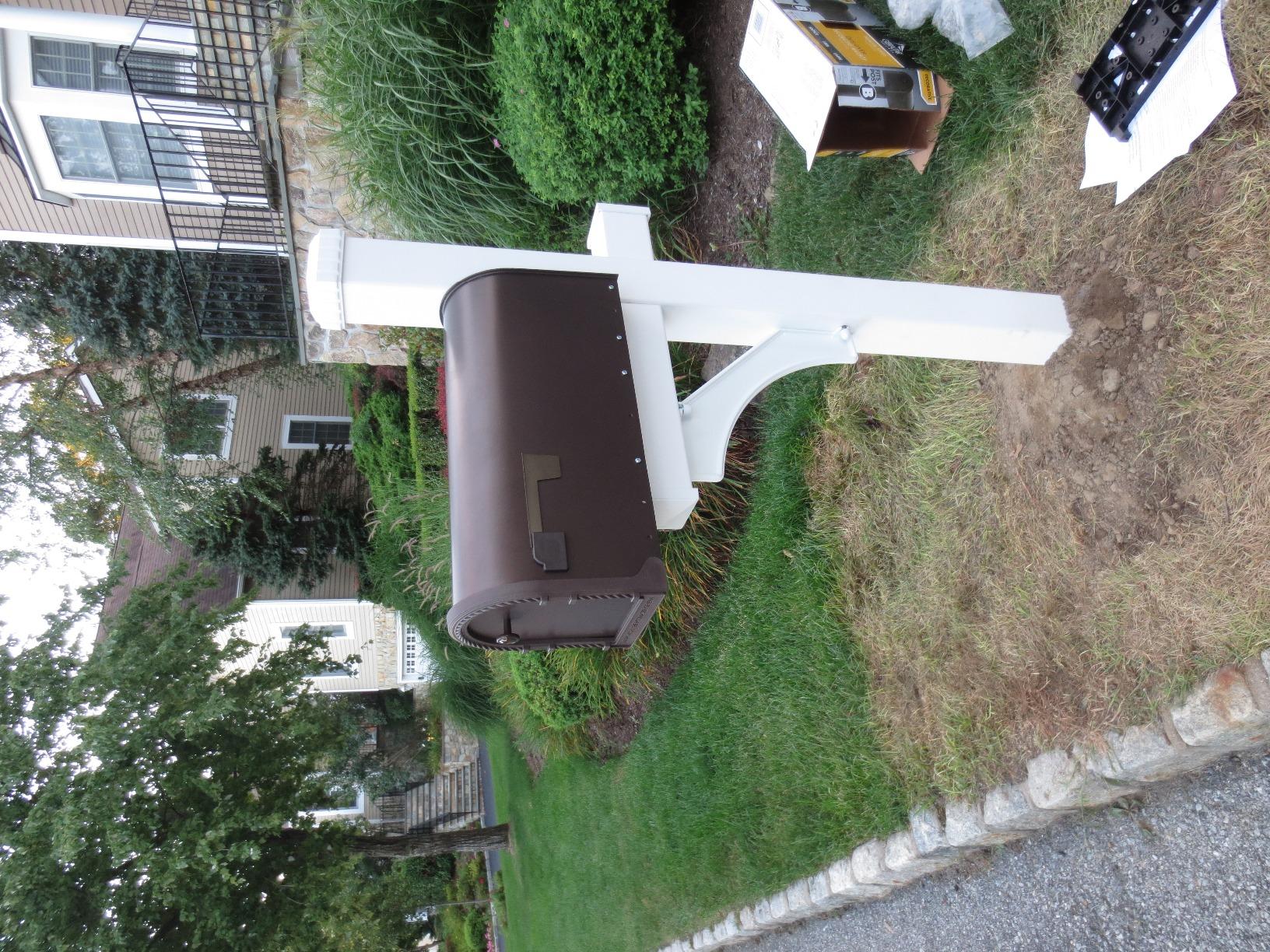 Salsbury Industries, White 4870WHT Deluxe Mailbox Post 1 Sided, In ...