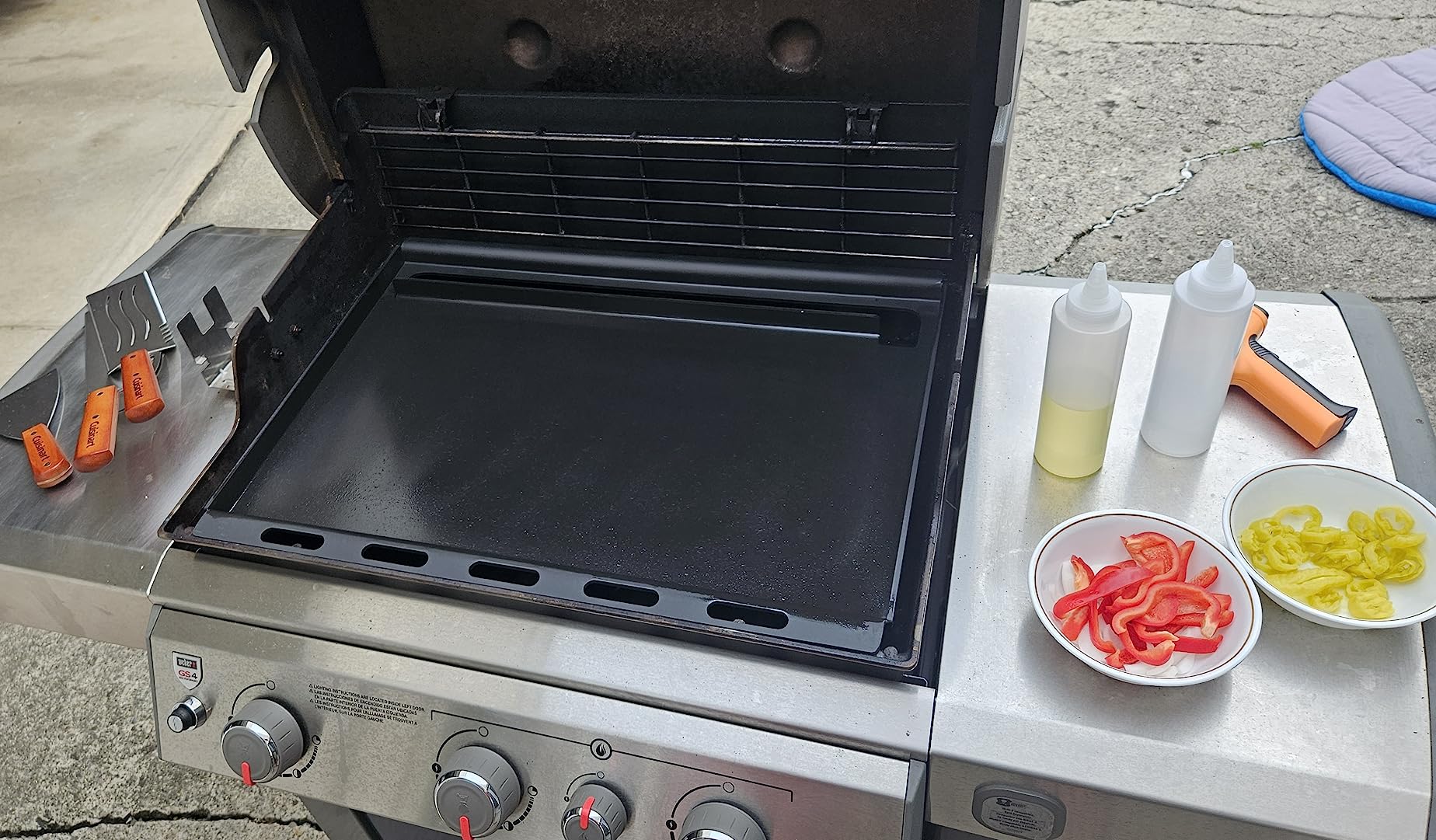 $42/mo - Finance Weber Full Size Griddle, Genesis 300 Series | Buy Now ...