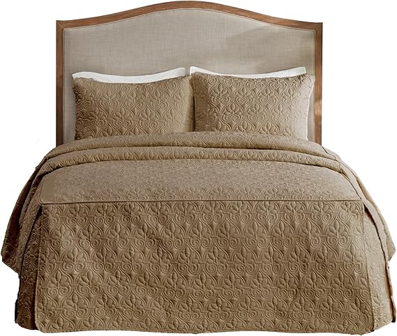 Amazon.com: Madison Park Quebec Split Corner Quilted Bedspread Classic ...