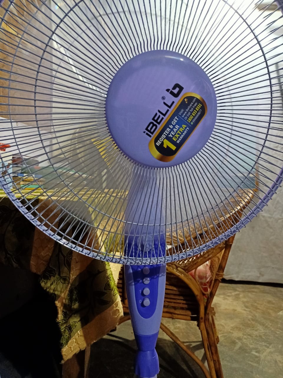 CASTOR iBELL P9 55-Watt High Speed Pedestal Standing Fan (406 mm, White ...