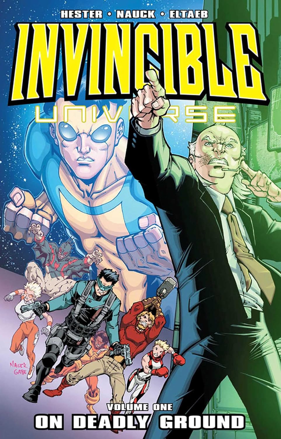 Amazon.com: Invincible Universe Volume 1: 9781607068204: Hester, Phil ...