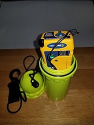 Amazon.com: Scuba Choice Waterproof Cylindrical Dry Box with Clip for ...