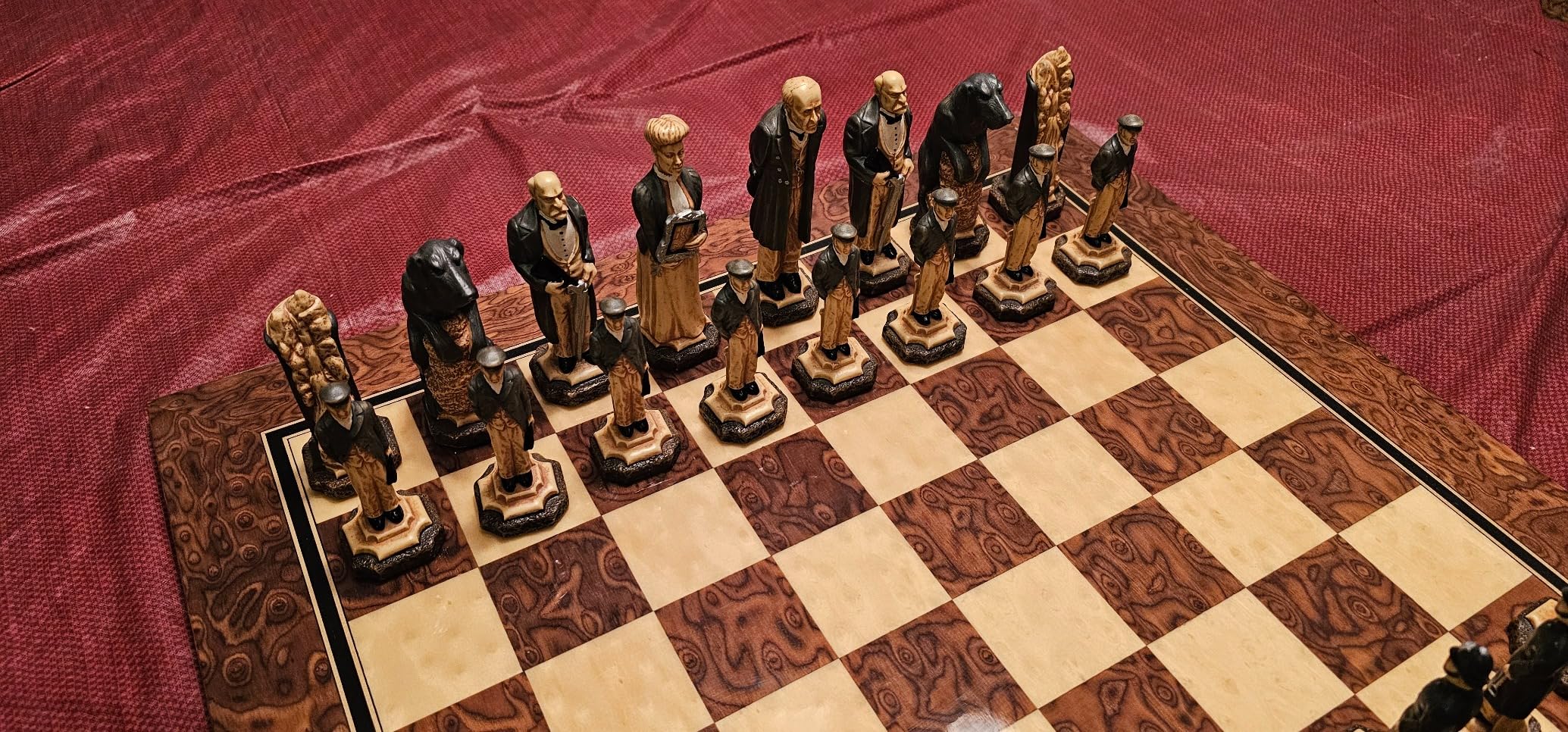 Amazon.com: Sherlock Holmes Chess Set - Handmade and Hand Painted - 5 ...