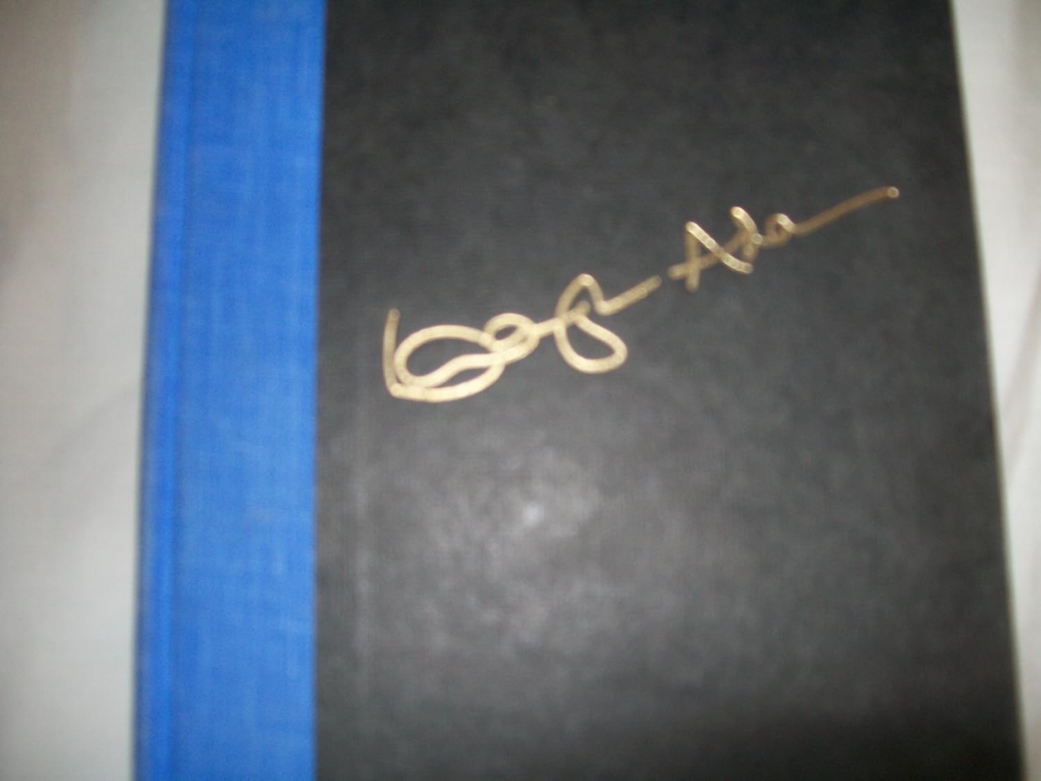 Amazon.com: The Hitchhiker's Trilogy, Omnibus Edition: 9780517552001 ...