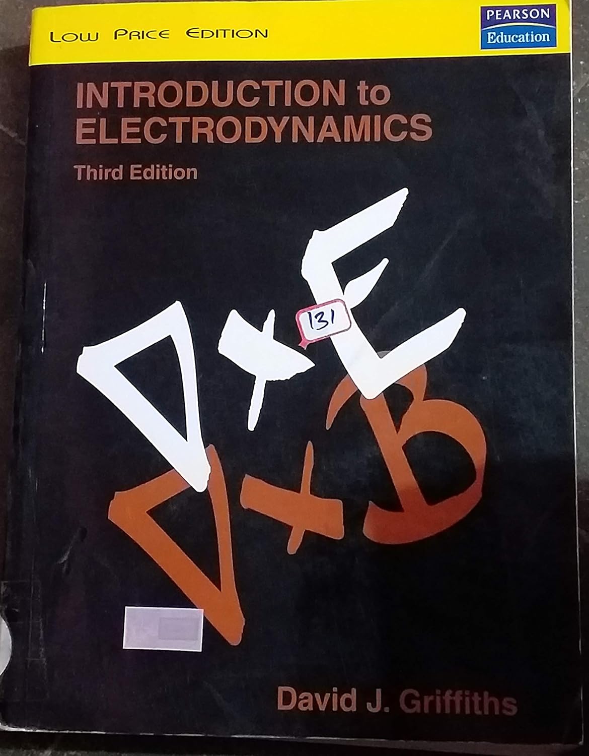 Introduction to Electrodynamics: David J. Griffiths: 9788178087375 ...