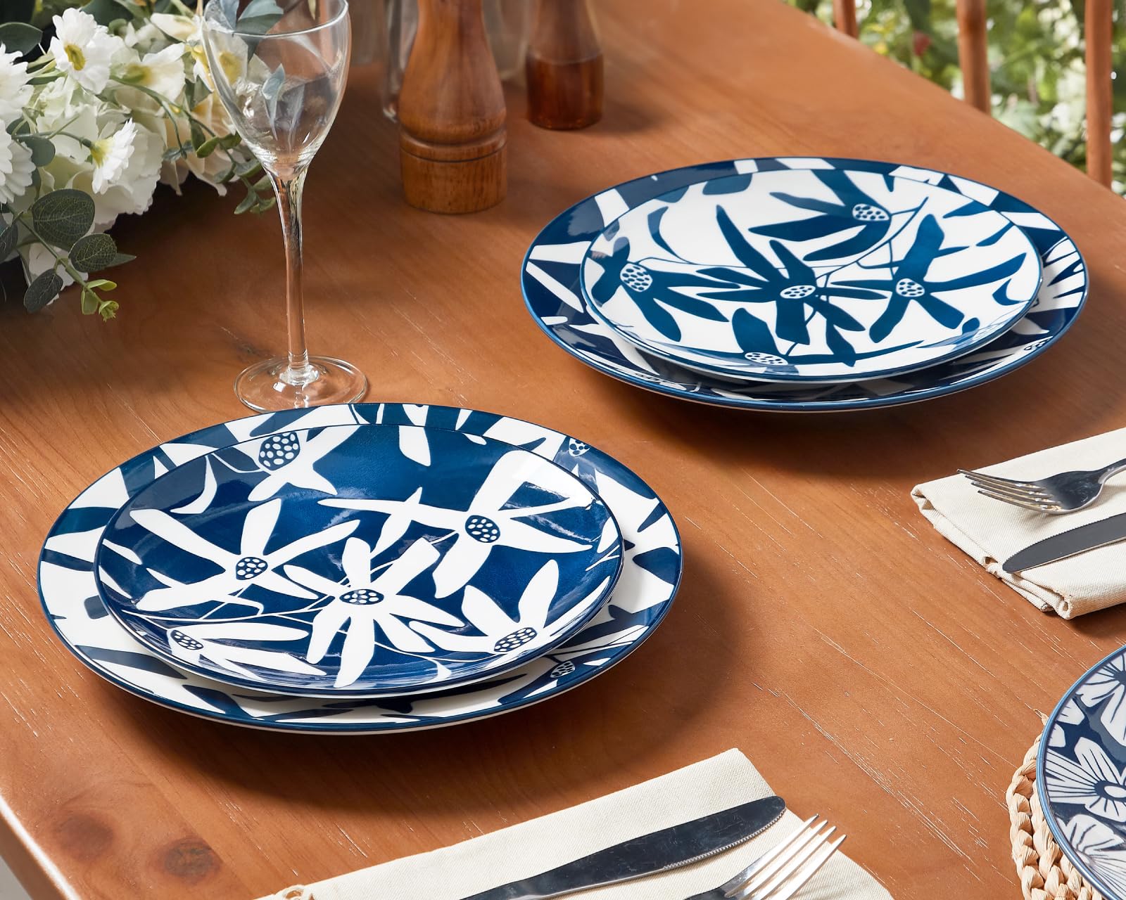 Snapklik.com : Dinner Plates Set Of 4, 8.5 Inch Ceramic Blue And White ...