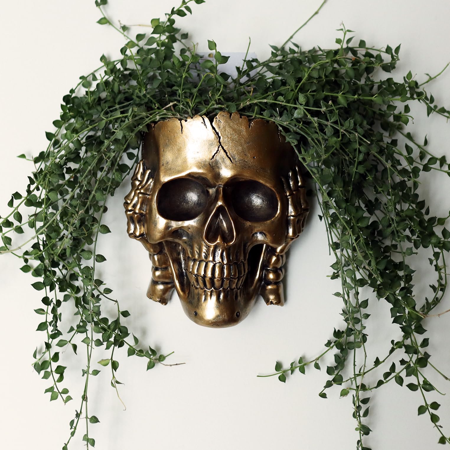 Amazon.com : Dolkgy Skull Fence Planter for Outdoor Plants, Spooky ...