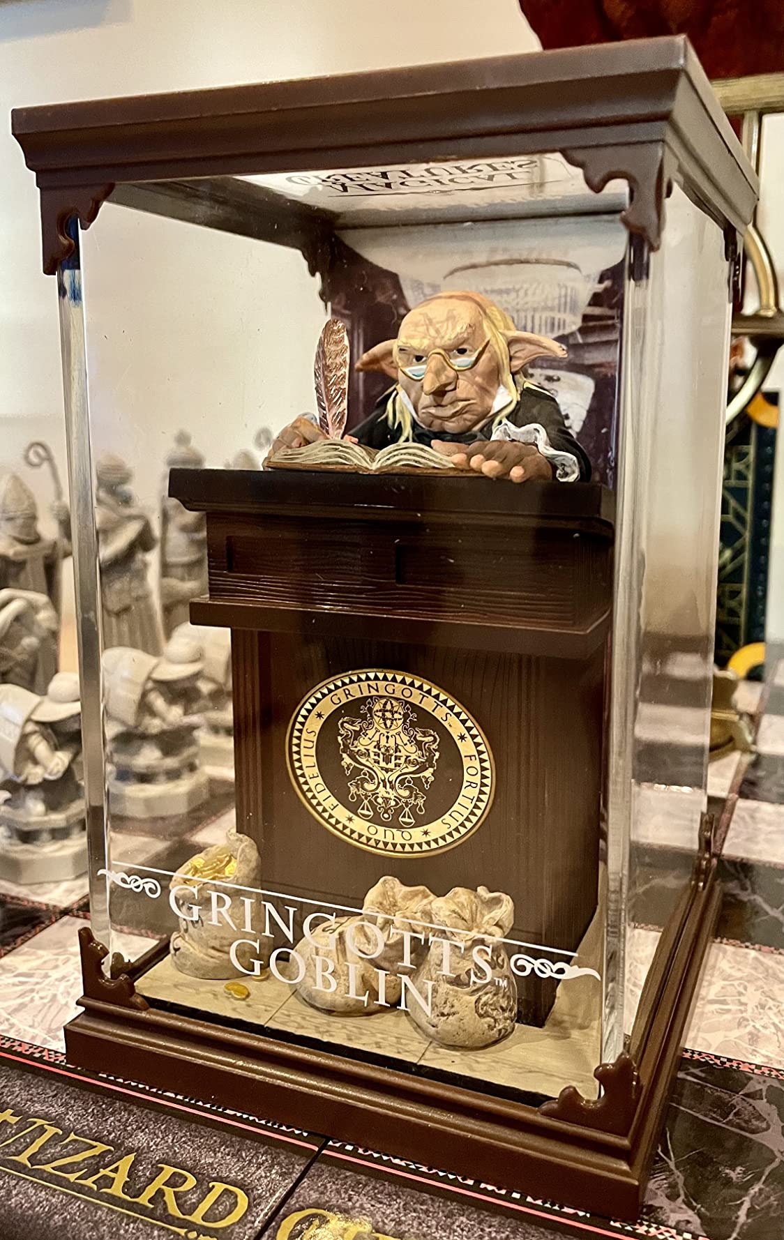 The Noble Collection - Magical Creatures Gringotts Goblin - Hand ...