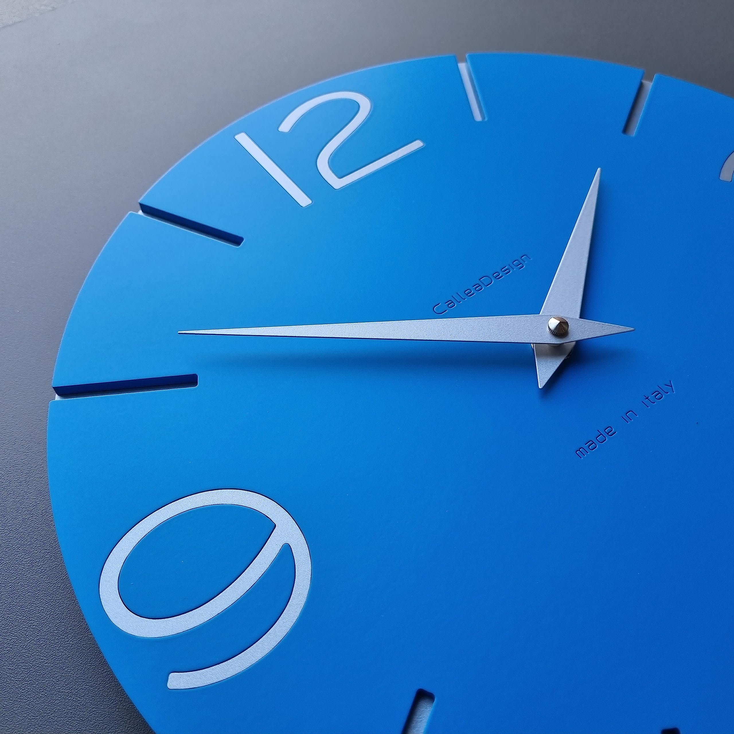 CalleaDesign – Modern blue kitchen wall clock with aluminium finish ...