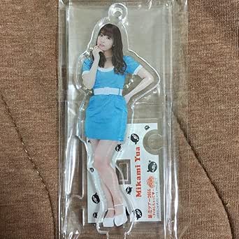 Amazon.co.jp: Yuya Mikami Ebisu Muscats Acrylic Stand : Toys & Games